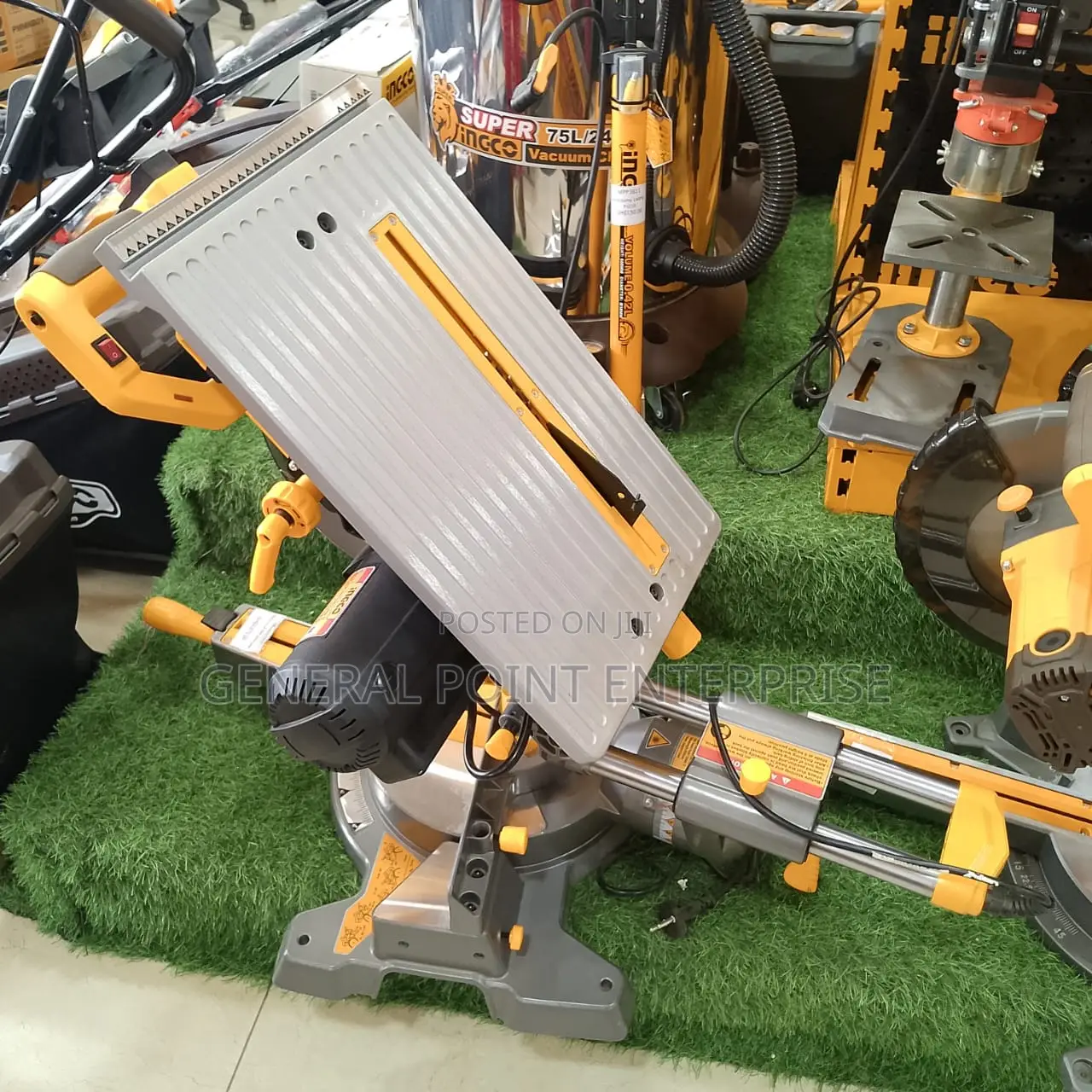 Mitre and Table Saw 1800w in Tema Metropolitan - Manufacturing ...