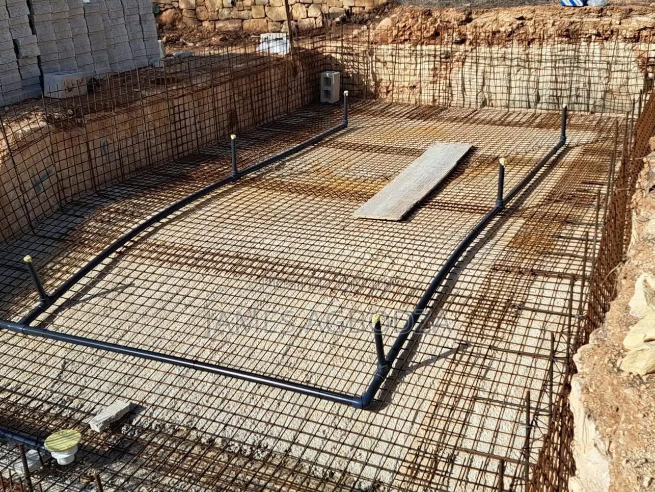 Choose the Best Swimming Pool, Constructor in East Legon - Building ...