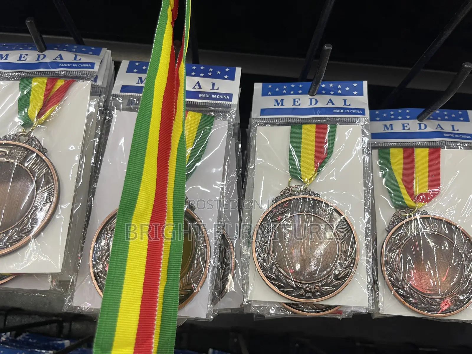 High Quality Gold,Silver and Bronze Metal Medals Awards in Tema ...
