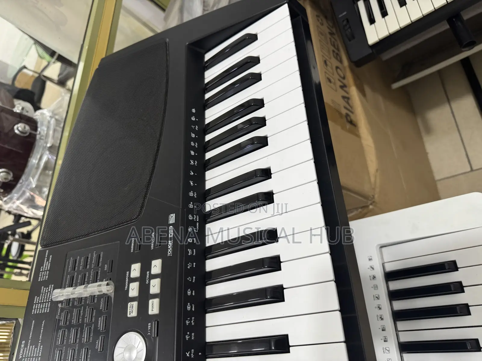 GLS PSR-4000 Keyboard in Accra Metropolitan - Musical Instruments ...