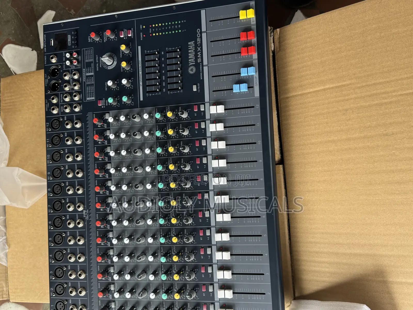 Yamaha SMX 12 Channel Raw Mixer in Accra Metropolitan - Audio & Music ...