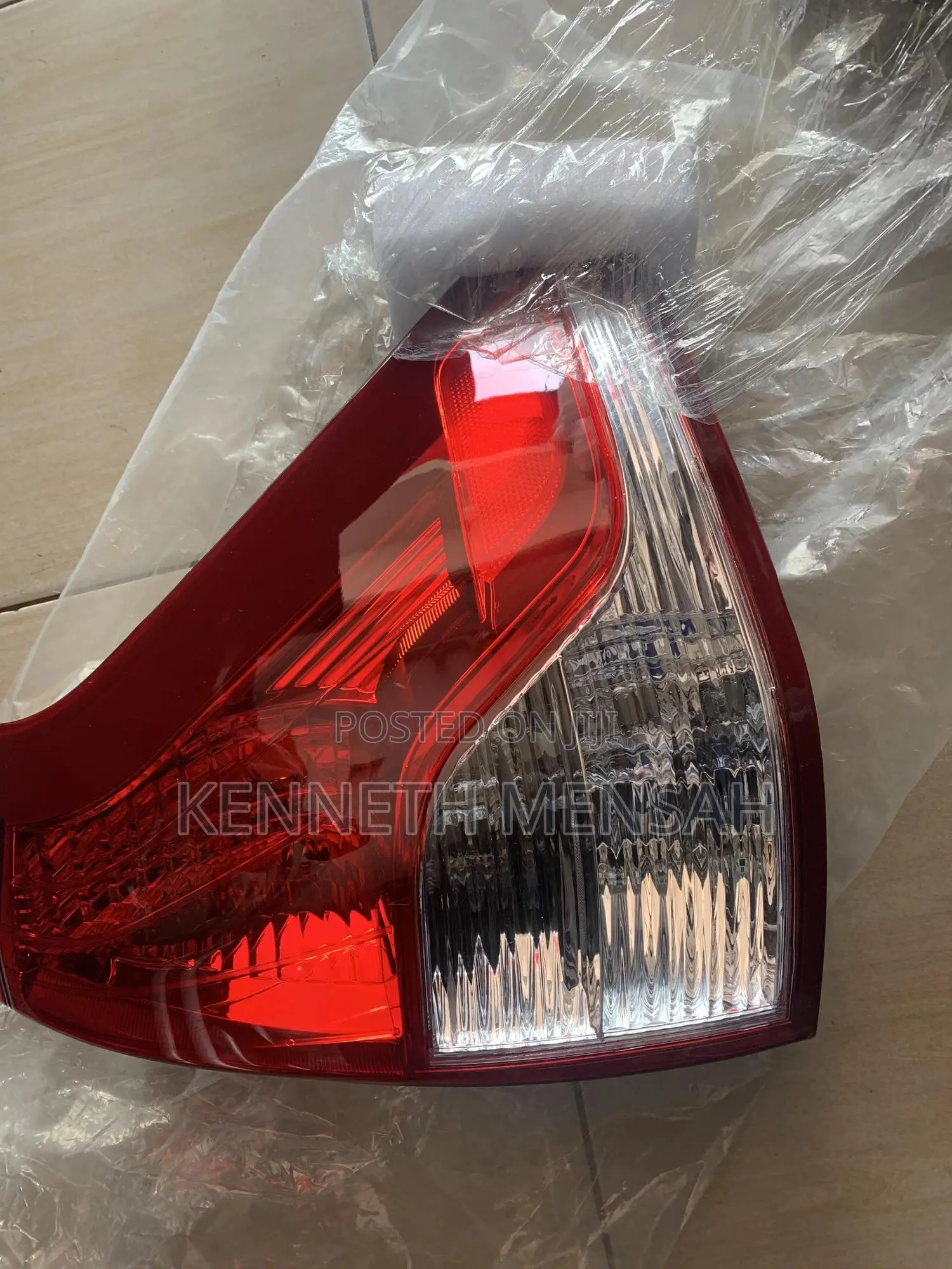 Honda Cr-v 2012-2014 Tail Lamp Right Side in Abossey Okai - Vehicle ...