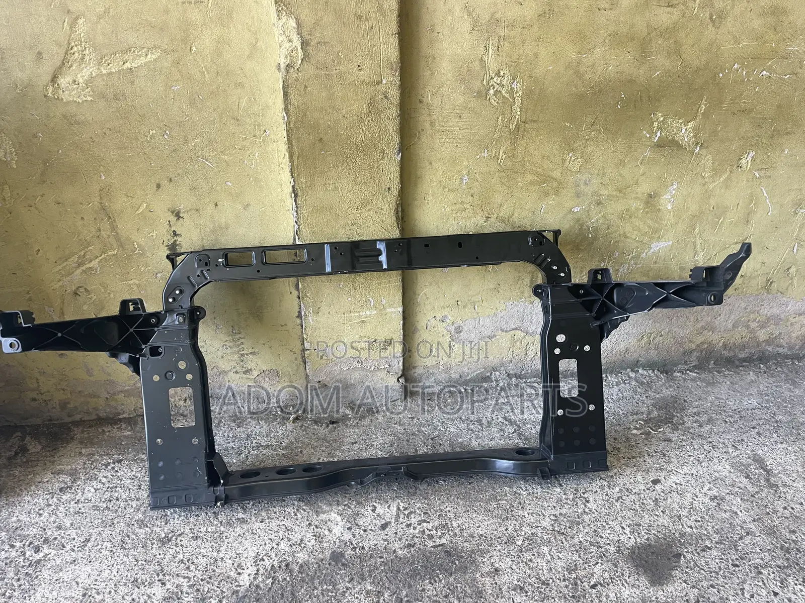 Hyundai Tucson Radiator Support 2018 2019 2020 2021 in Abossey Okai ...