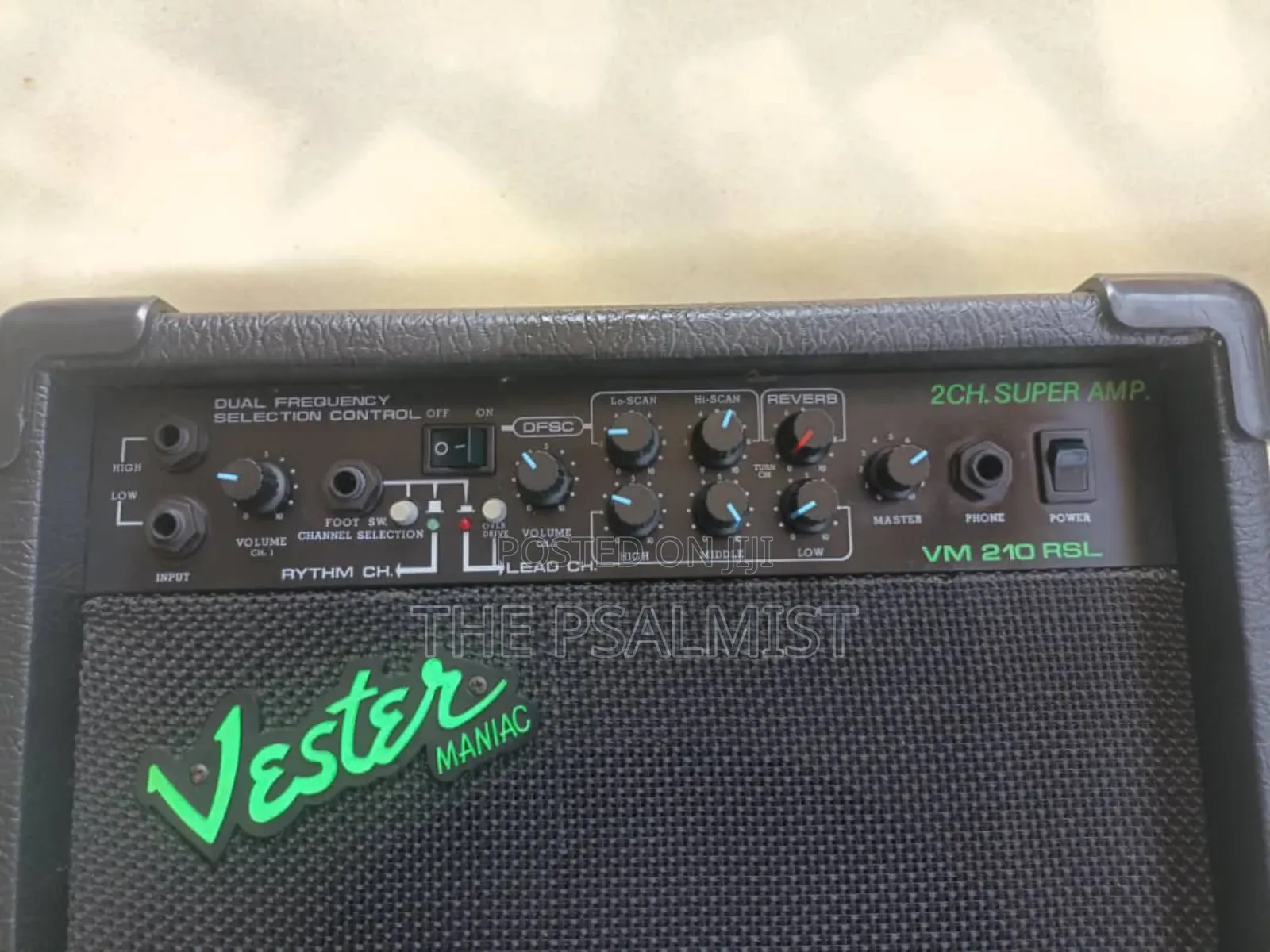 Vox, (Orange Crush Sold), Roland,Line 6 Vester Guitar Combos in Tema ...