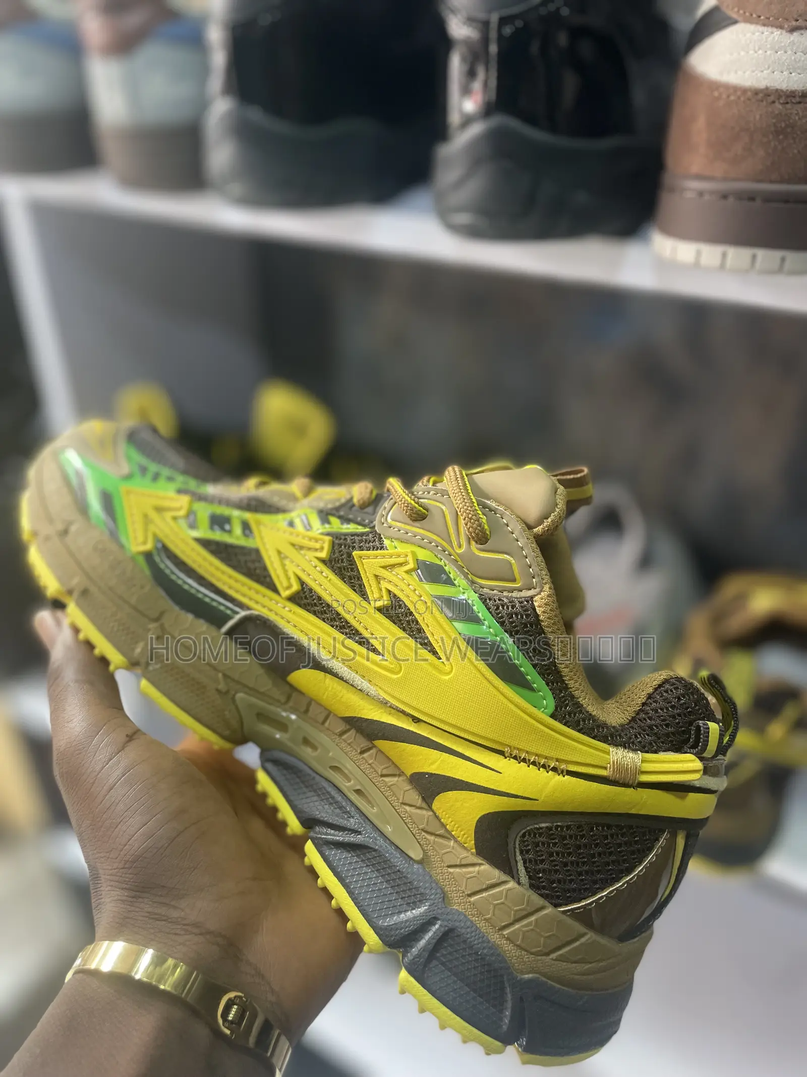 Off-White Sneaker in Accra Metropolitan - Shoes, Kofi Jay | Jiji.com.gh