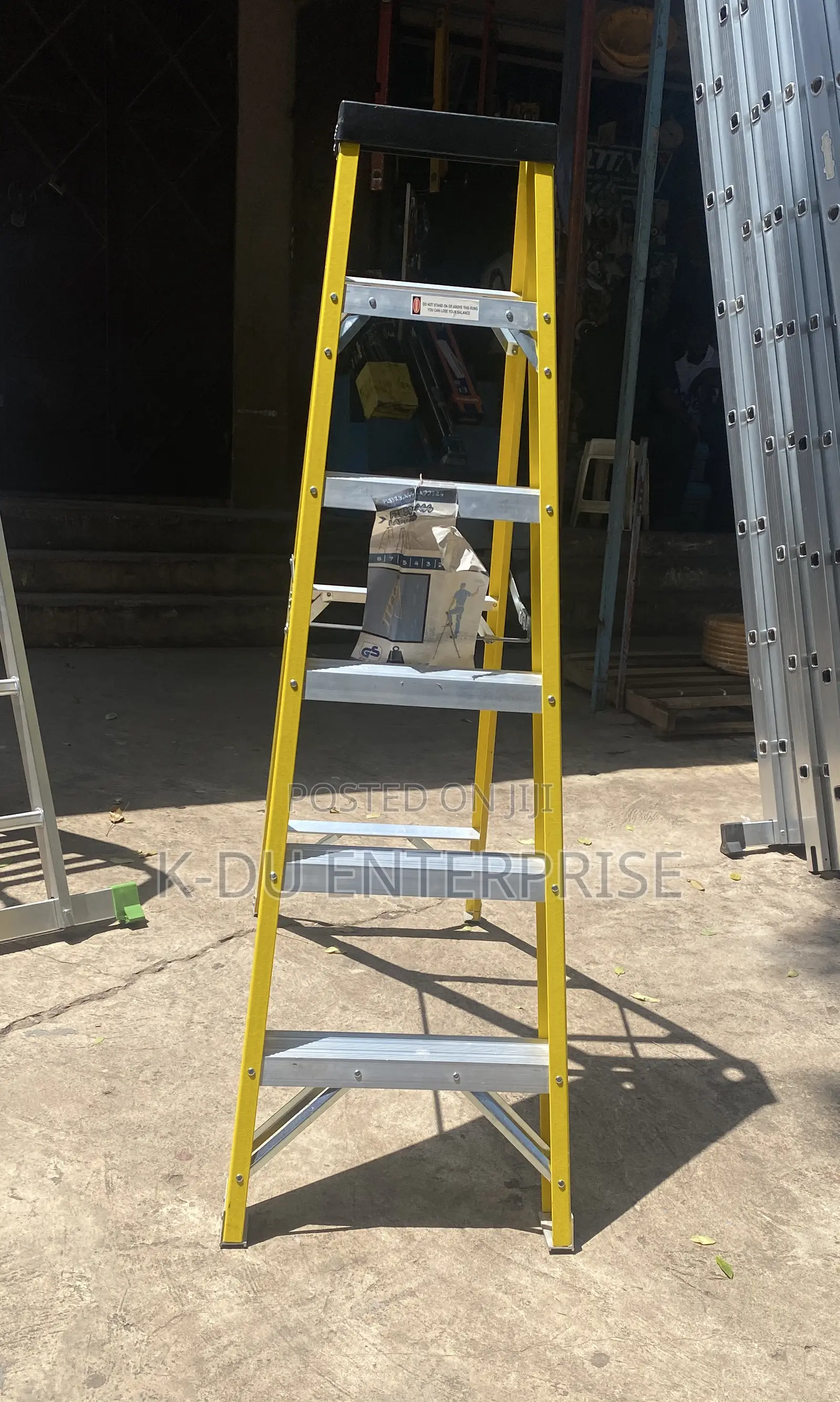 Fiberglass 5+1 Step Ladder a-Shape in Kwashieman - Other Repair ...