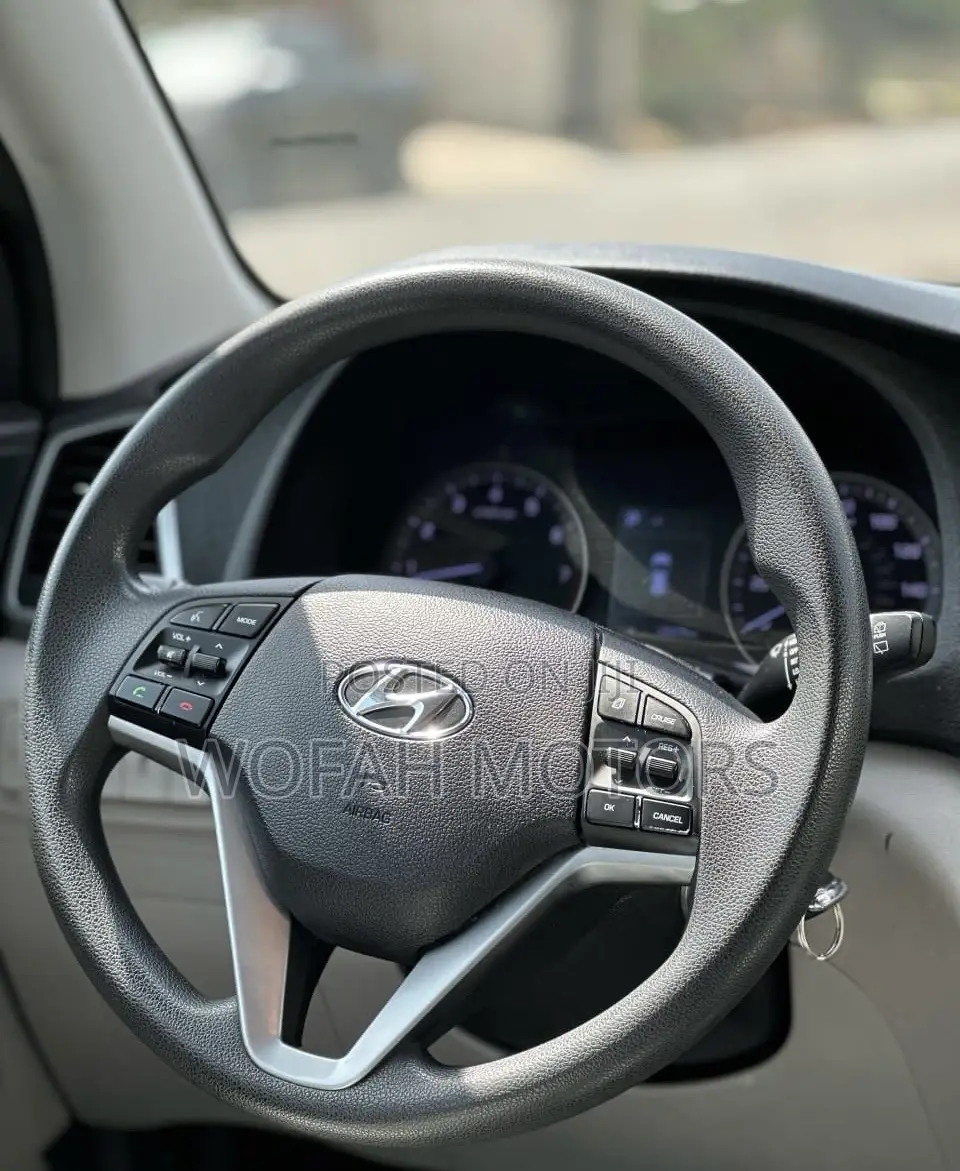 Hyundai Tucson 2018 White in Madina - Cars, Okyere Bright | Jiji.com.gh