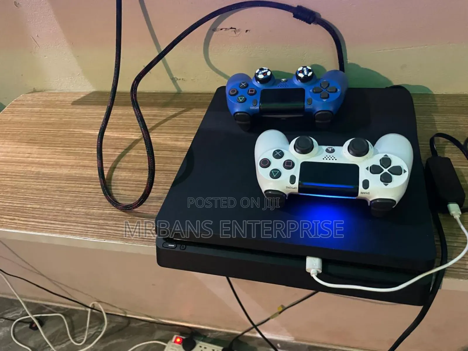 Ps4 Slim Jailbreak With 14 Games and 2 Controllers in Kumasi ...