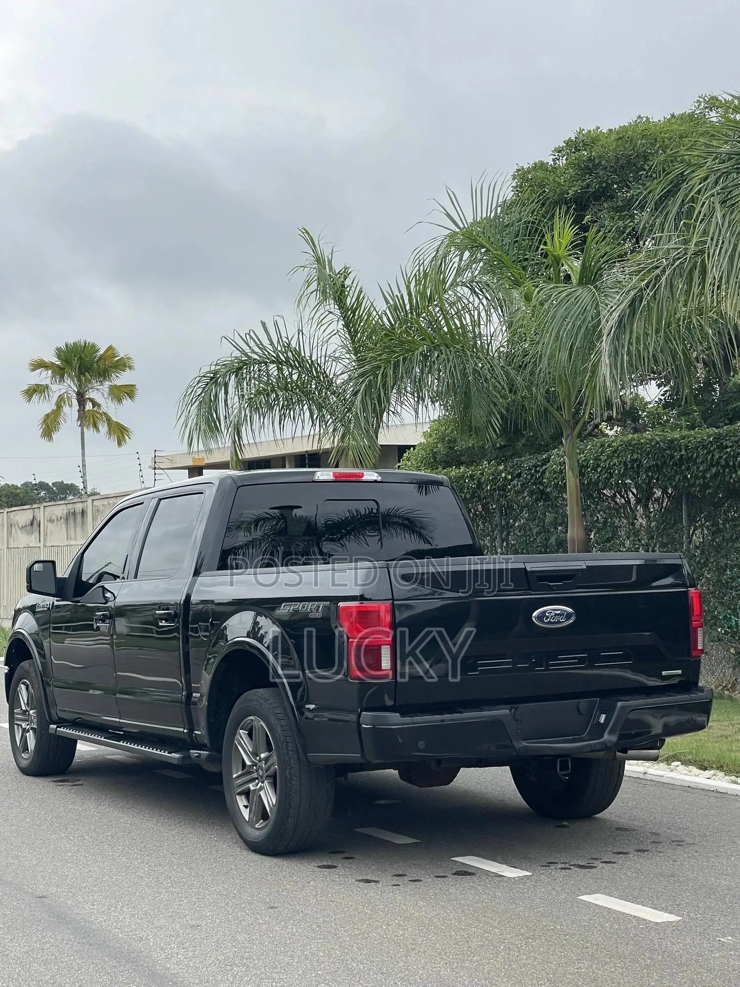 Ford F-150 Lariat 4x4 SuperCrew Cab Styleside 5.5 ft. box 145 in. WB in ...