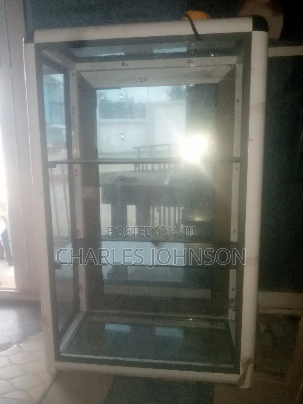 Glass Showcase/Hair Saloon Wadrop in Achimota - Retail & Store ...