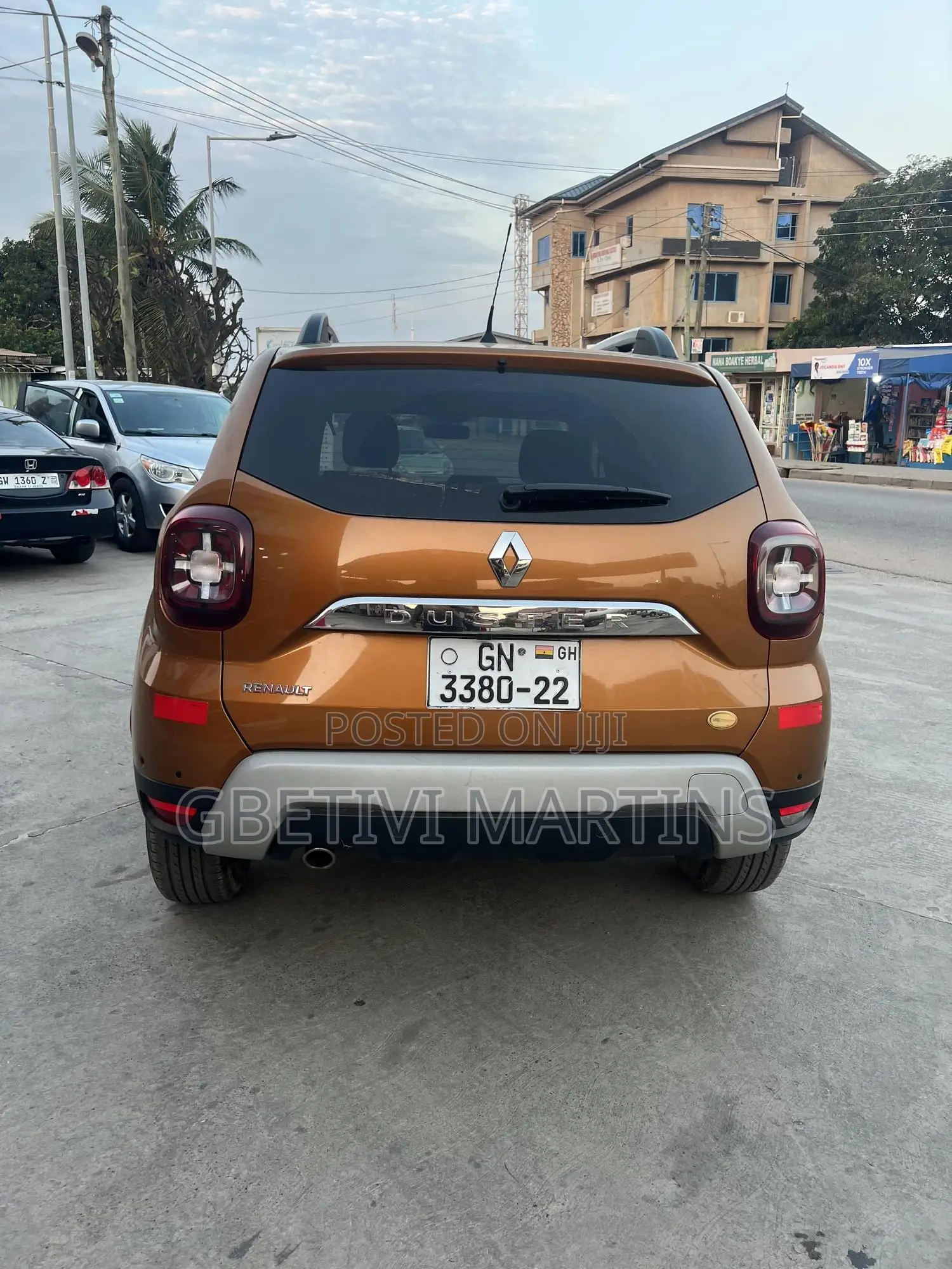Renault Duster 2022 Orange in Dansoman - Cars, Edi Money | Jiji.com.gh