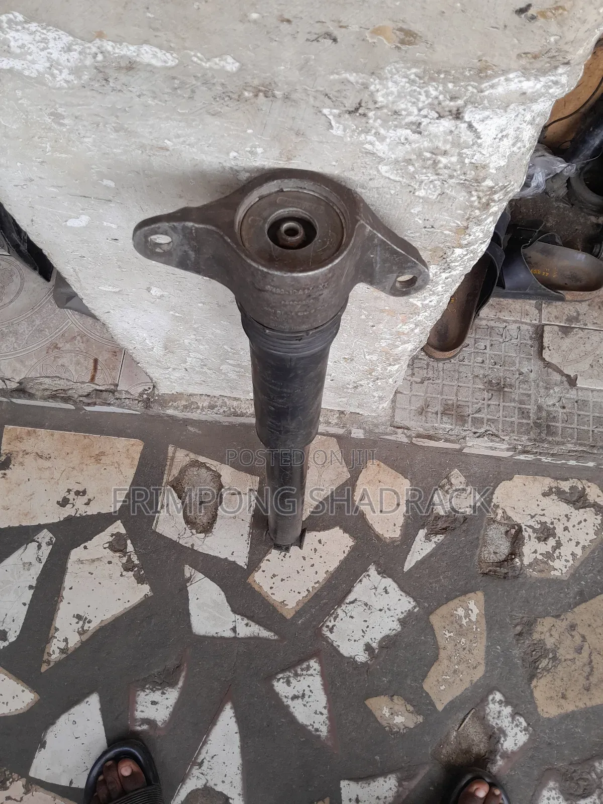 Range Rover Velar 2019 Back Shocks Absorbers Q in Abossey Okai ...