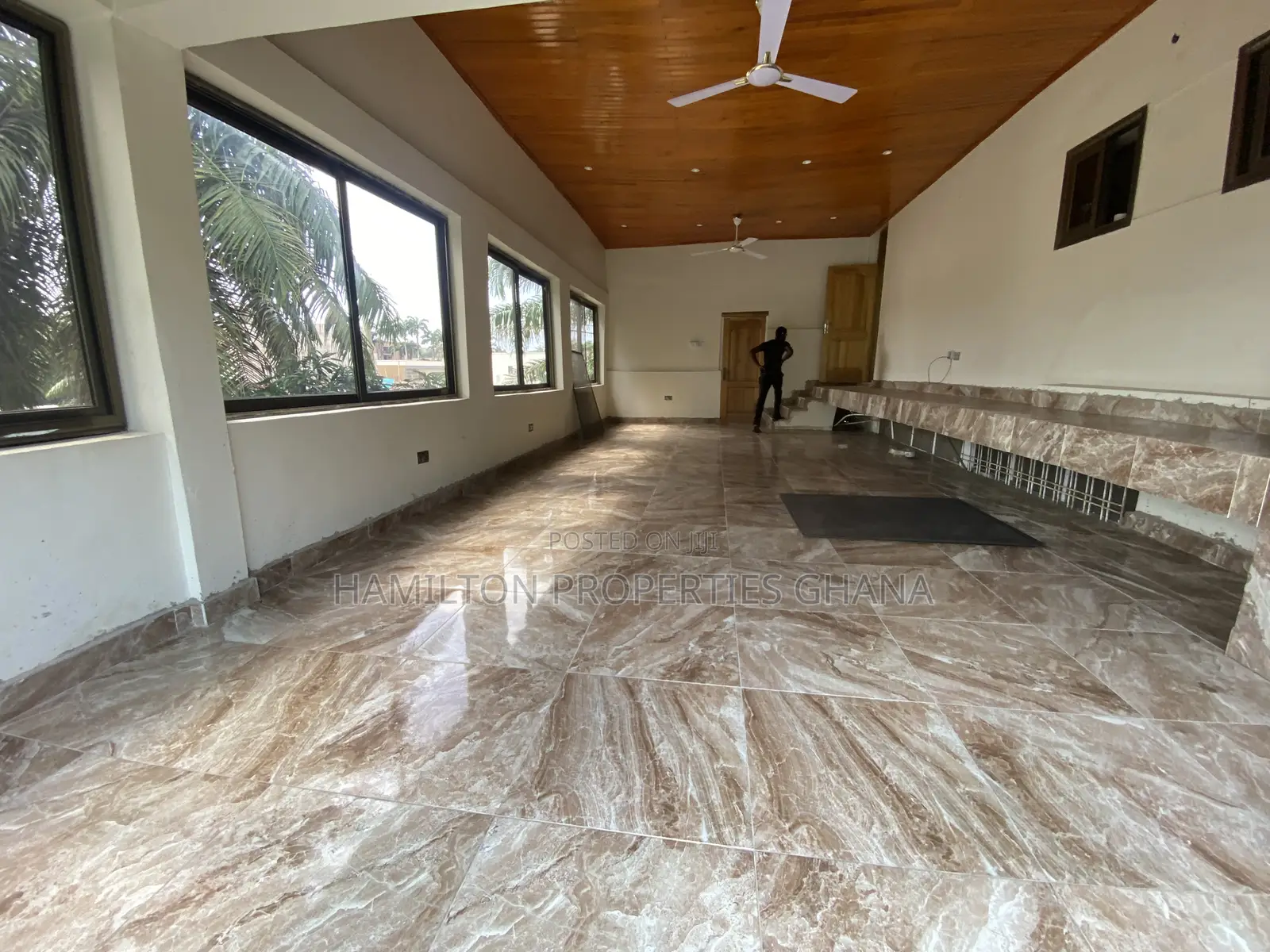 8bdrm Farm House in Cantonments, US Embassy Area for rent in US Embassy ...