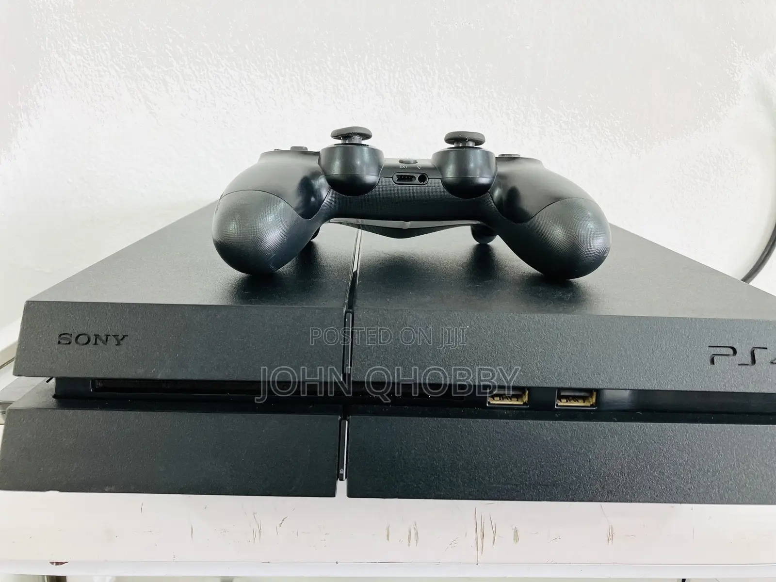 Ps4 Standard / Playstation 4 Standard With Two Controllers in Lapaz ...
