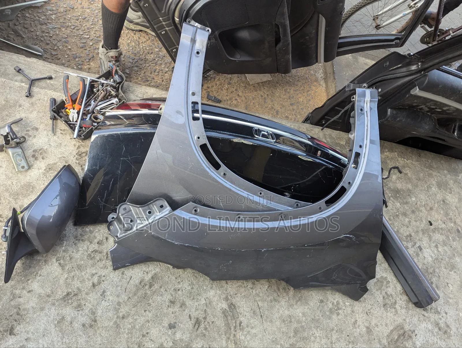 Toyota Highlander 2014,2015,2016,2017,2018,019 Fender in Abossey Okai ...