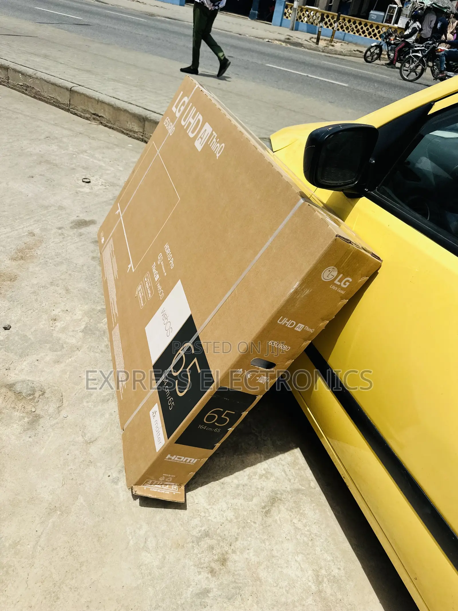 Slim Sleek Uhd Lg 65ut8000. 2024/ 2025 Model Tv in Adabraka - TV & DVD ...