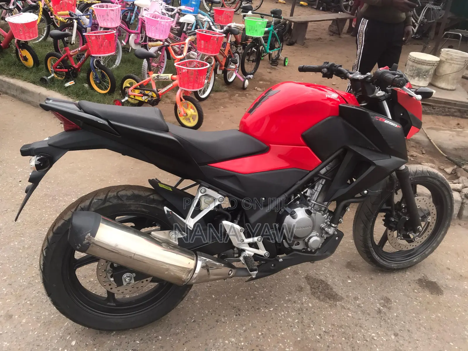 Honda CB 2022 Red in Accra Metropolitan - Motorcycles & Scooters ...