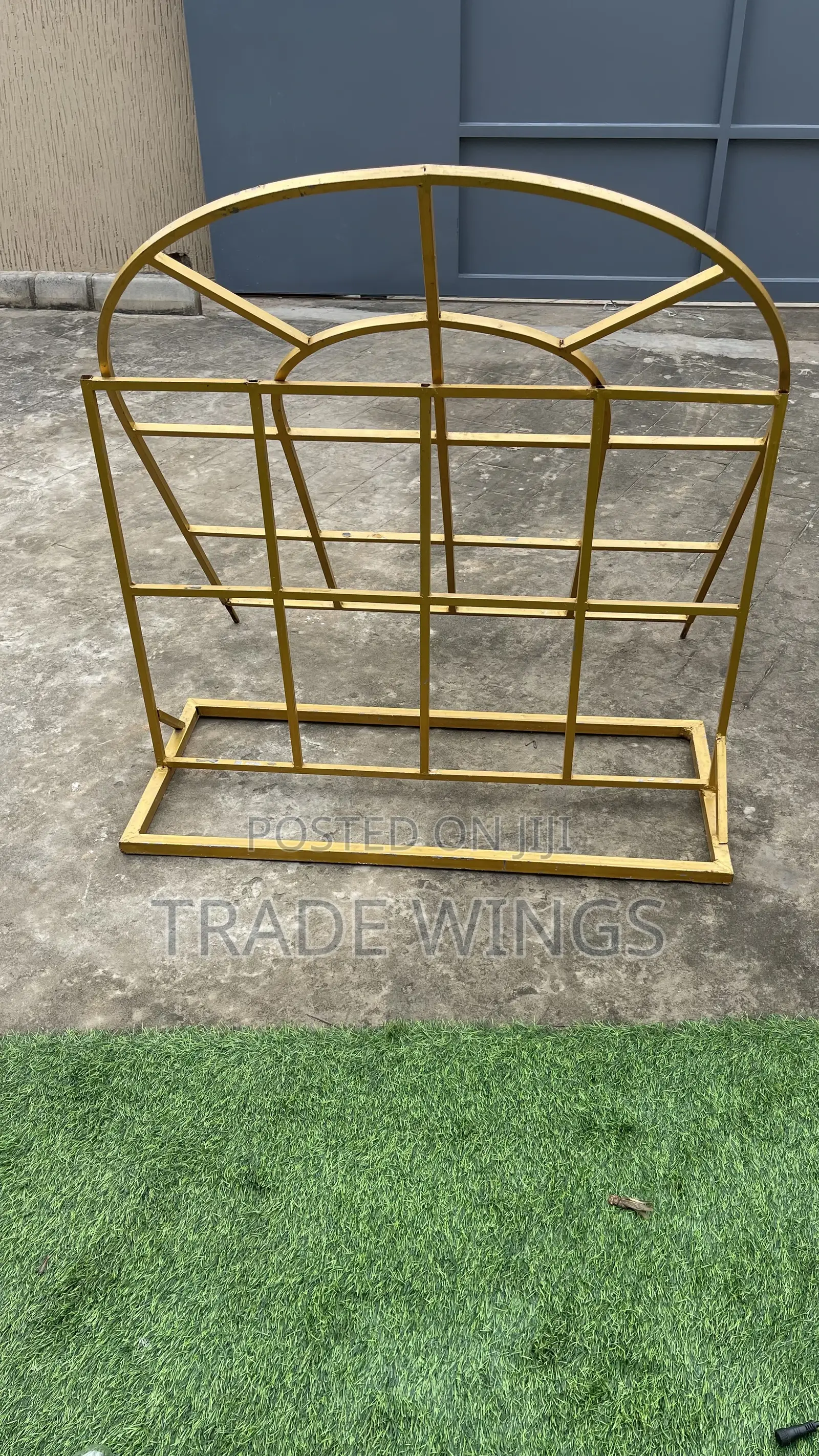 1 Used Gold Flower and Frame for Sale in East Legon - Garden Supplies ...