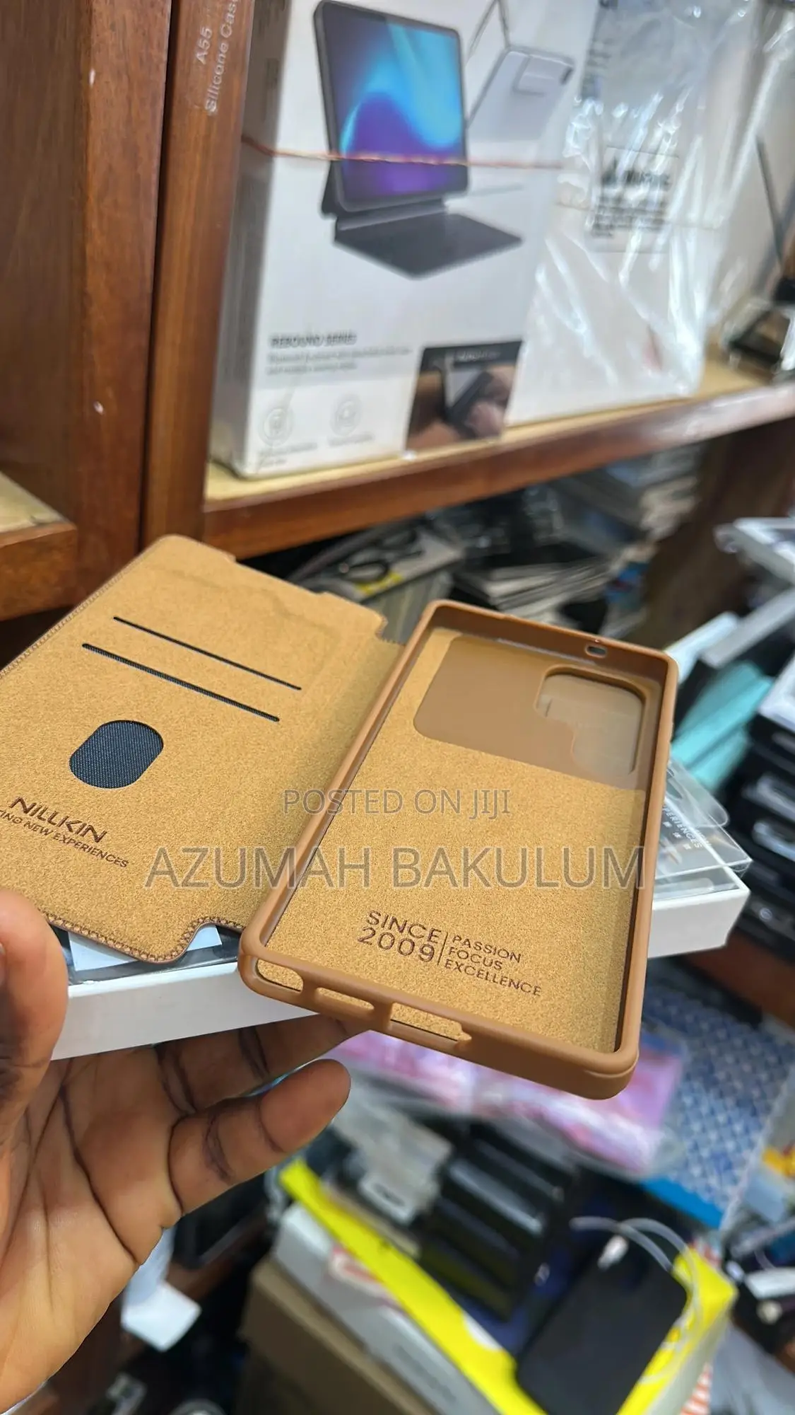 Samsung Galaxy S24+ / S25+ Nillkin Qin Leather Case in Circle ...