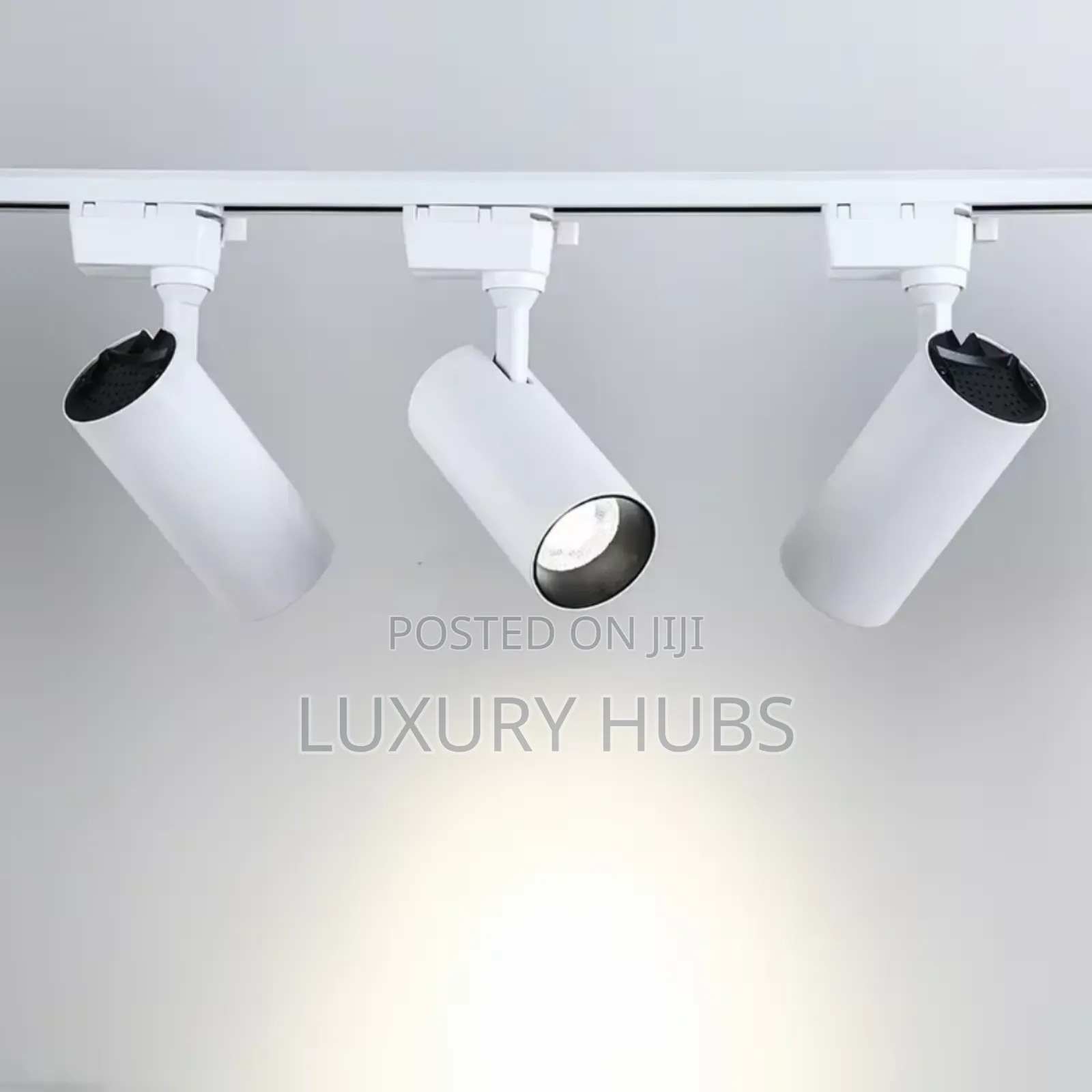 360° Adjustable Track Light for sale - Luxury Hubs Price: GH₵ 650 on ...