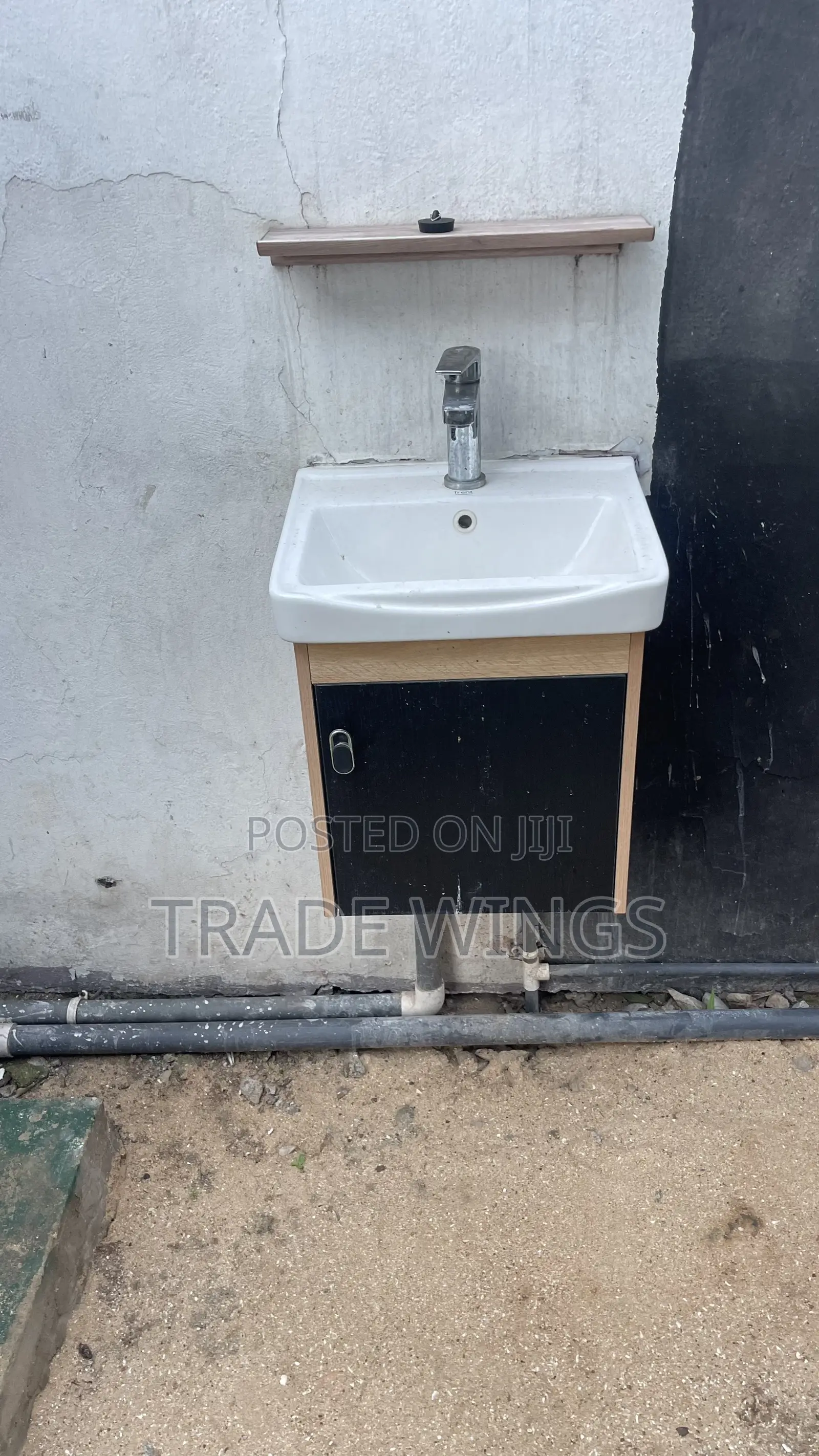 1 Used Wash Hand Basin for Sale in East Legon - Plumbing & Water ...