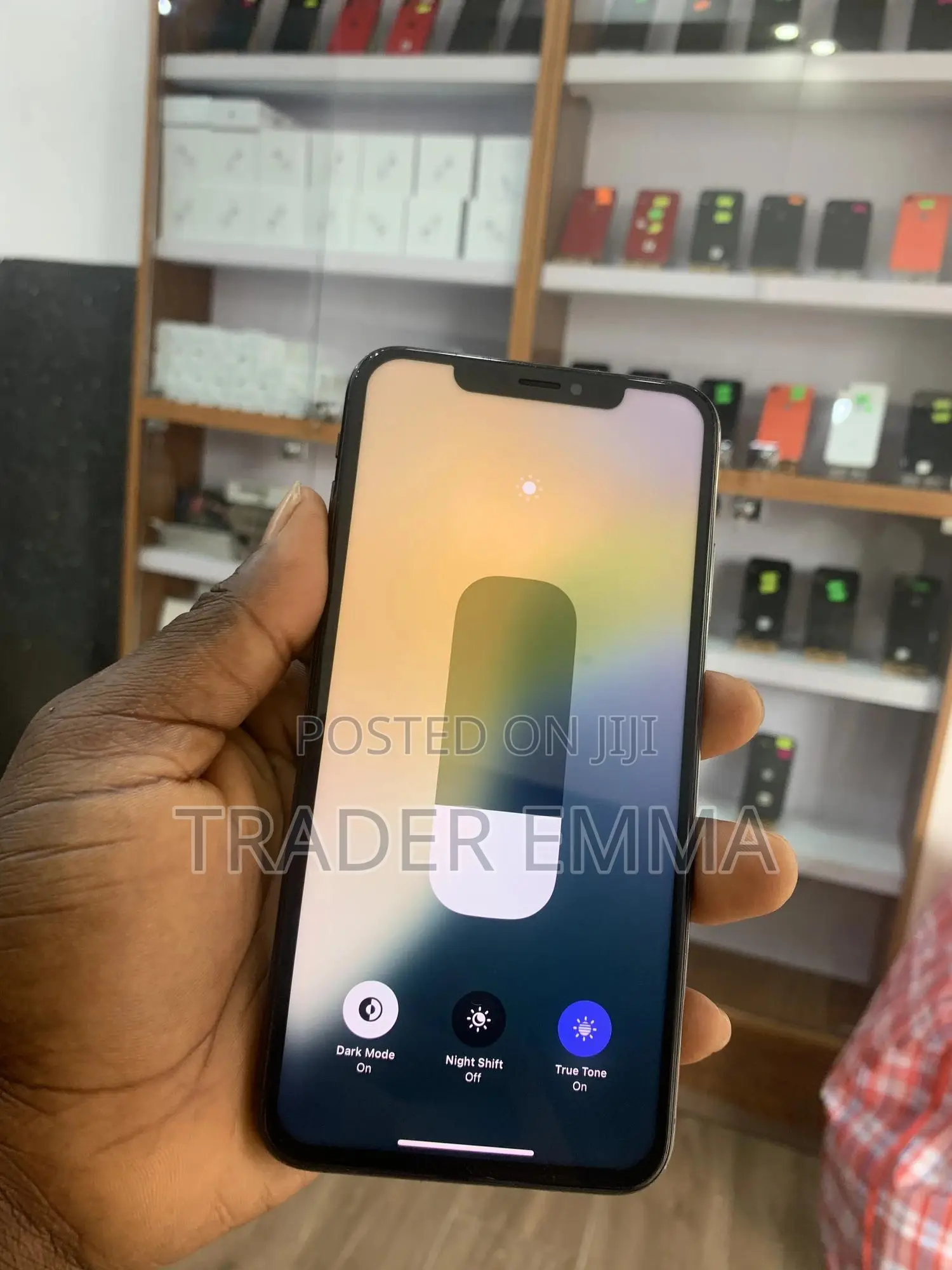 Apple iPhone XS Max 64 GB Black in Haatso - Mobile Phones, Trader Emma | Jiji.com.gh