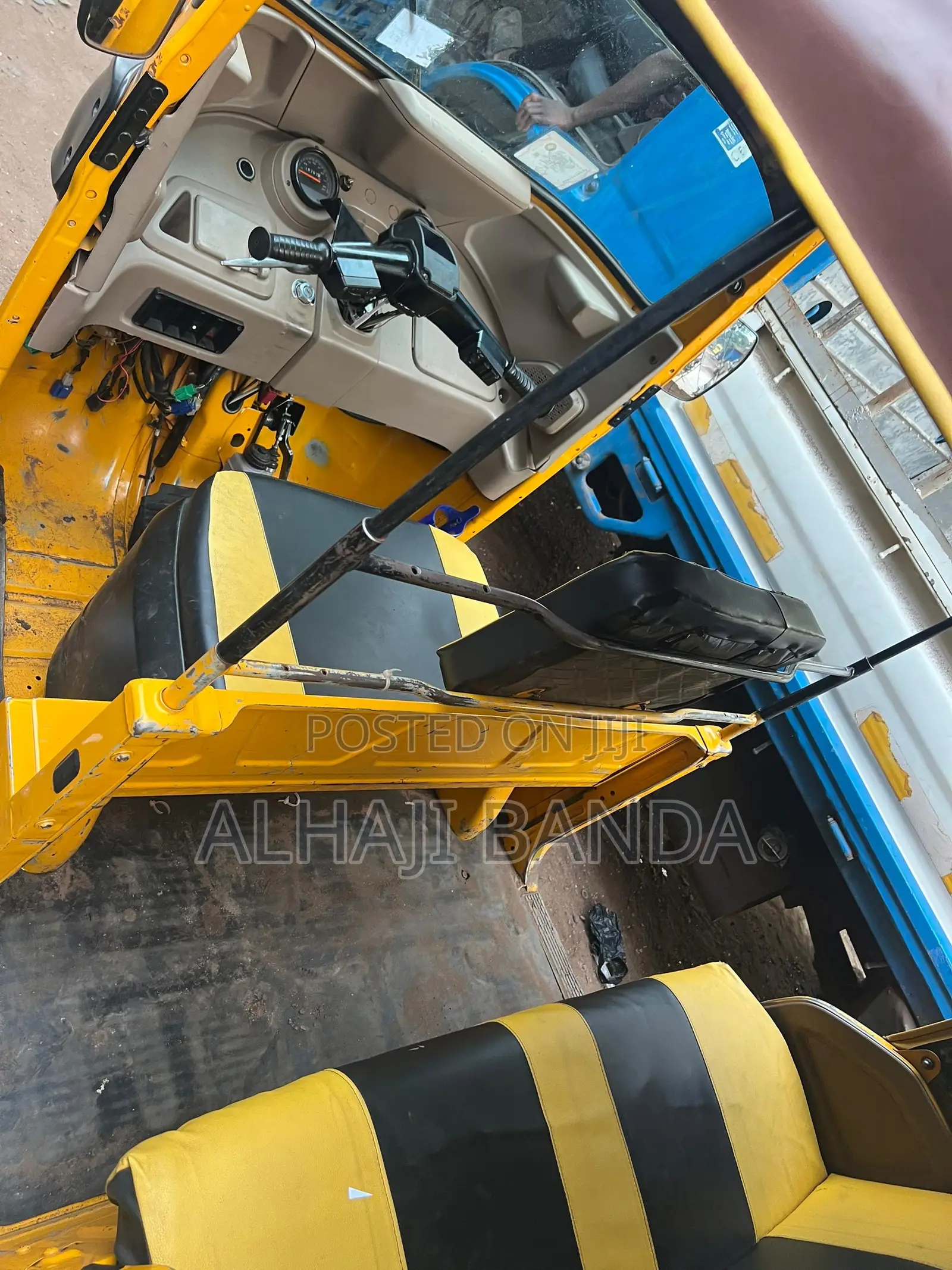 Bajaj RE 2023 Yellow in Techiman Municipal - Motorcycles & Scooters, Alhaji Banda | Jiji.com.gh