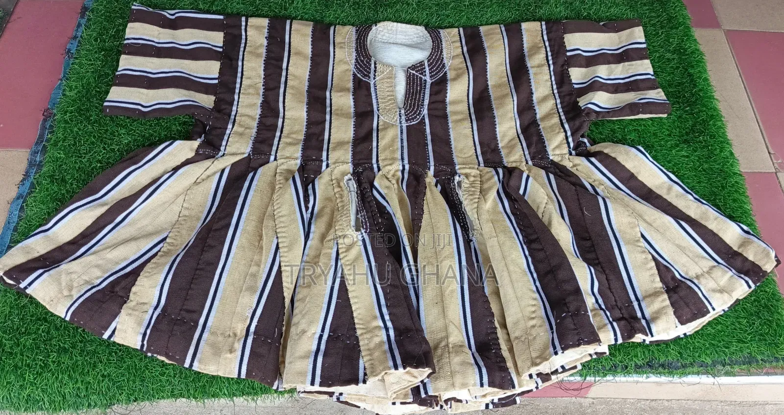 Rock Authentic Smocks Today And Feel Great in Burma Camp - Clothing ...