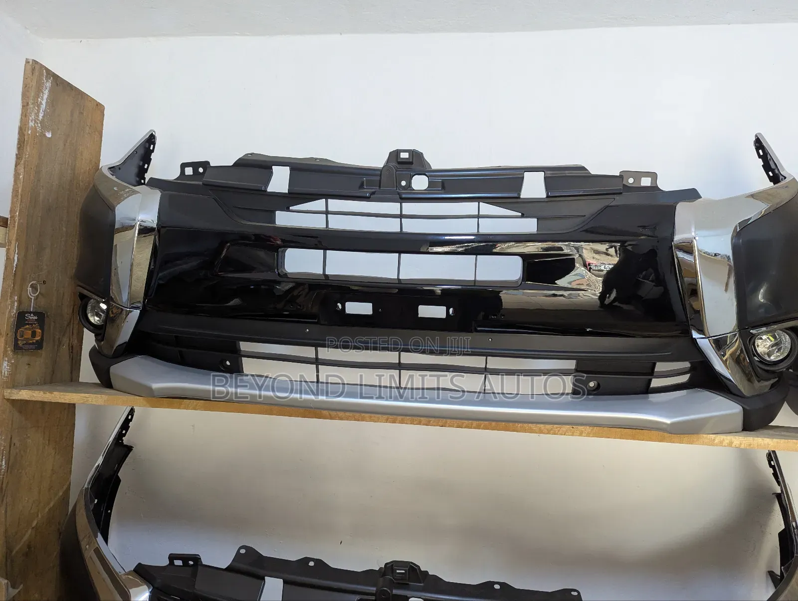 Mitsubishi Outlander 2016,2017,2018 Complete Front Bumper in Abossey ...