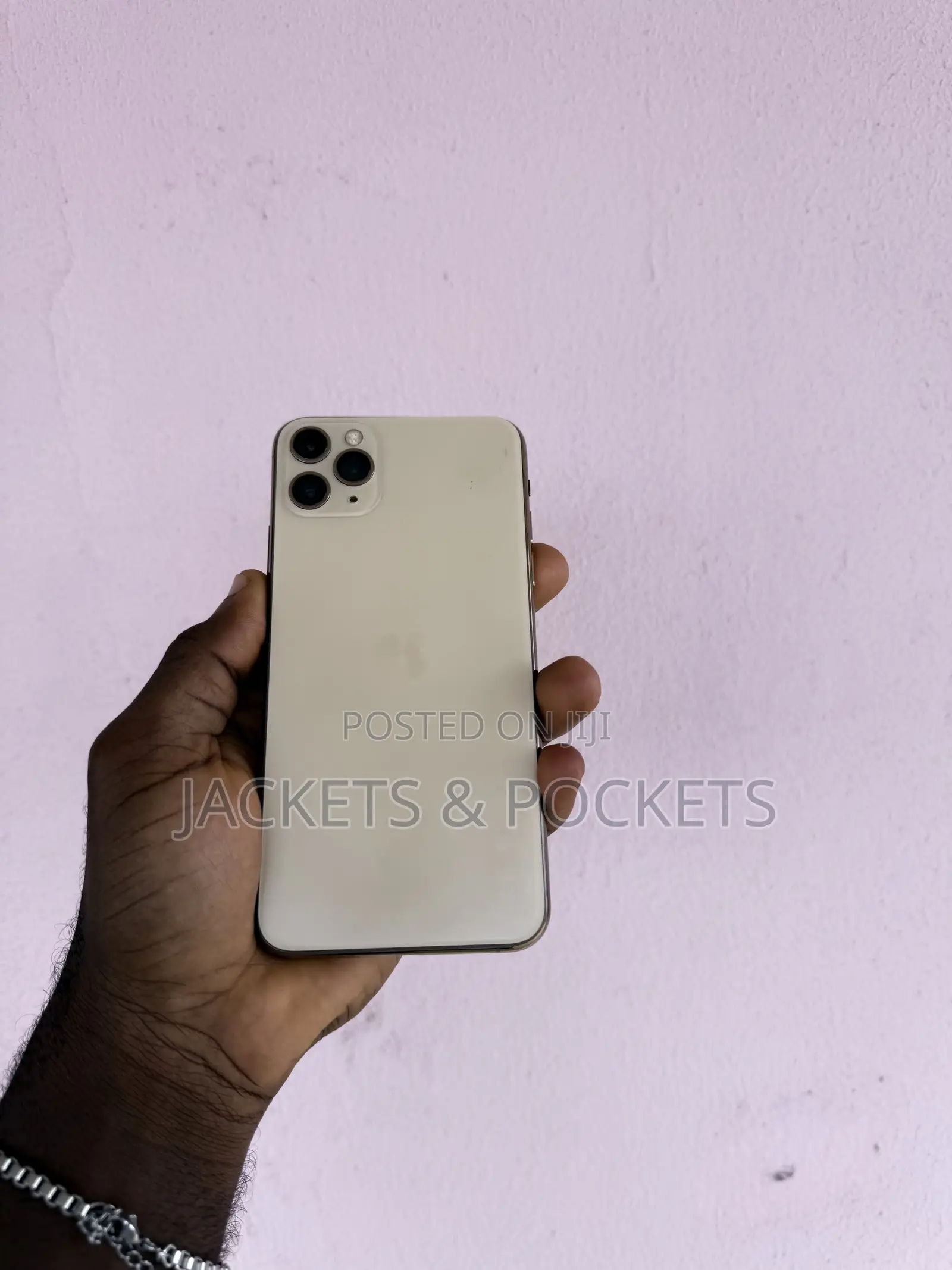 Apple iPhone 11 Pro Max 256 GB Gold in Accra Metropolitan - Mobile ...