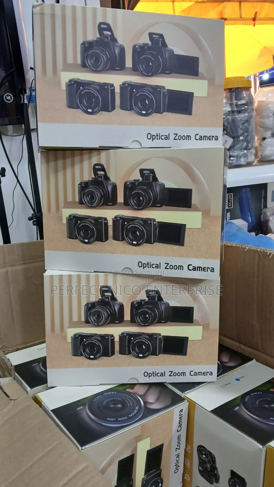 High-Quality Optical Zoom Digital Camera With Rotating LCD Screen in ...