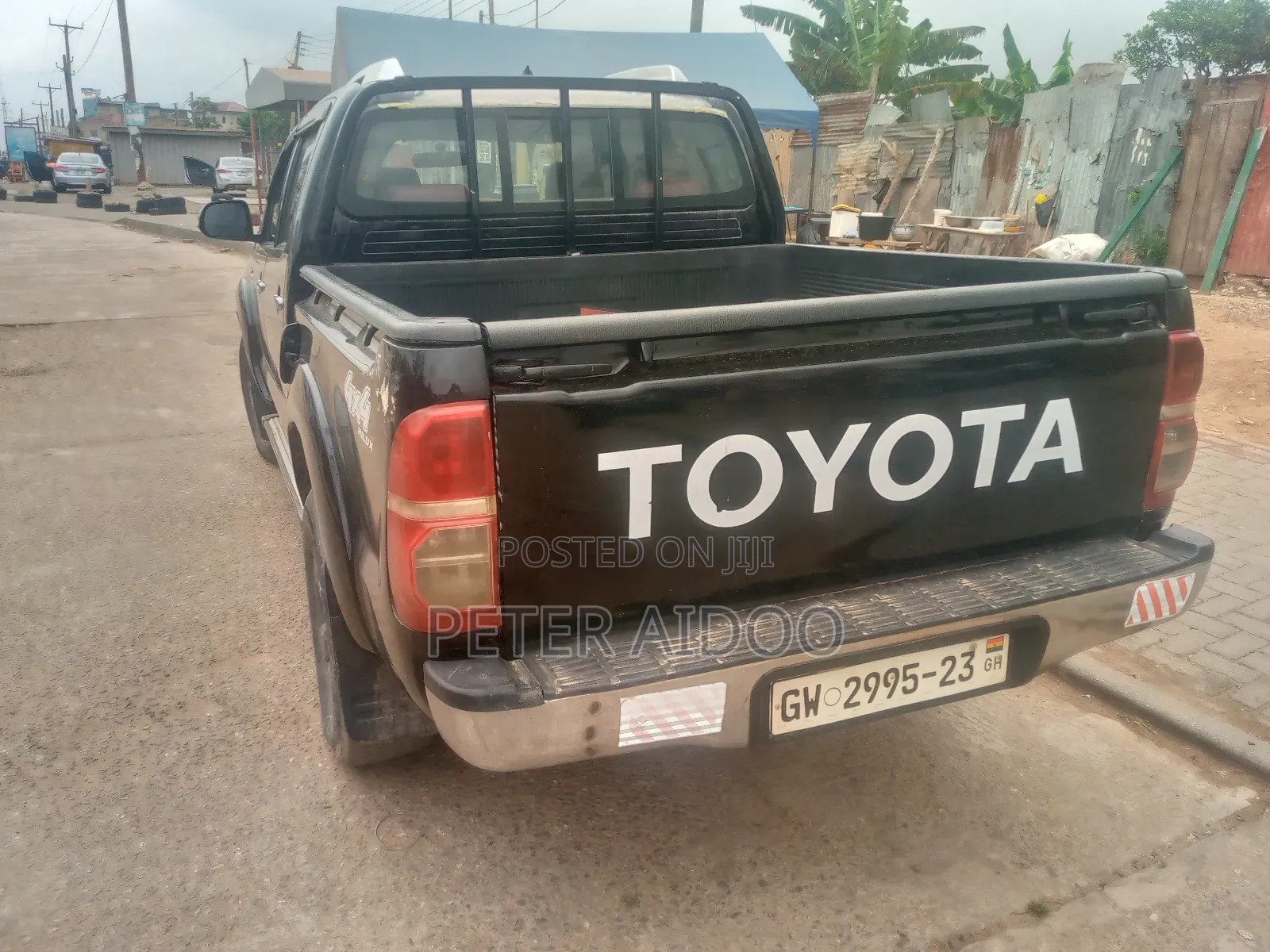 Toyota Hilux 2014 Black in Lapaz - Cars, Peter Aidoo | Jiji.com.gh