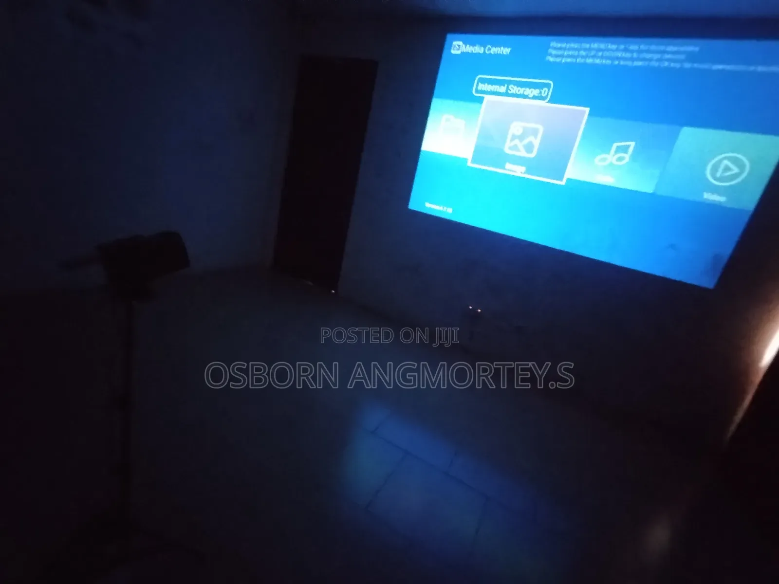 Smart Mini Projector With Tripod Stand in Kumasi Metropolitan ...