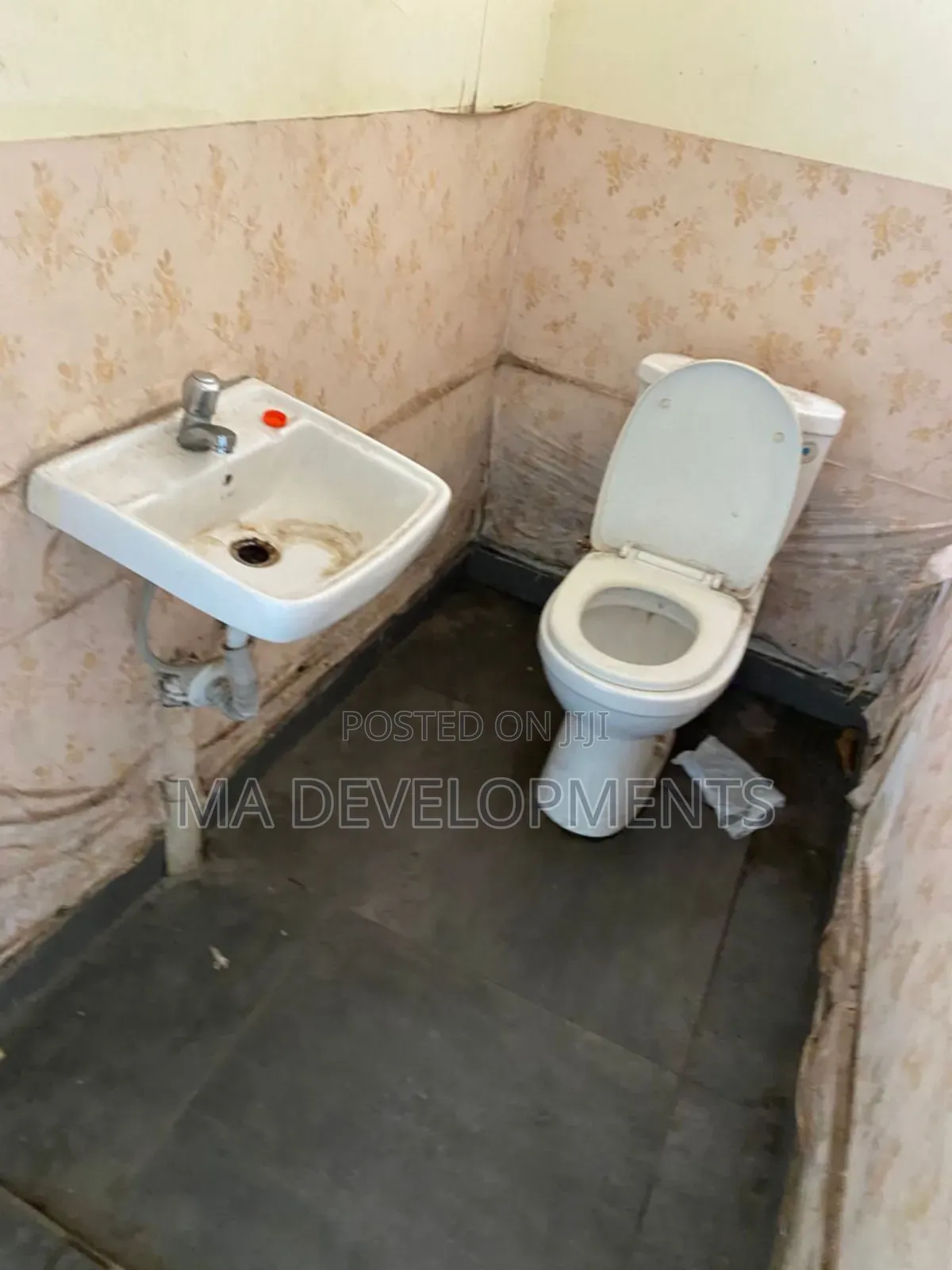 36 Square Meters Shop for Rent Shiashie Near the Main Road in South ...
