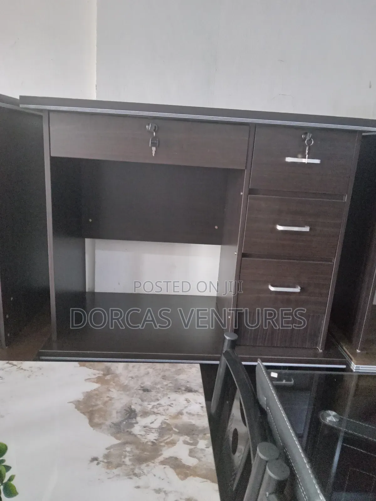 Heavy Office Desk in Kaneshie - Furniture, Dorcas Kisseih | Jiji.com.gh