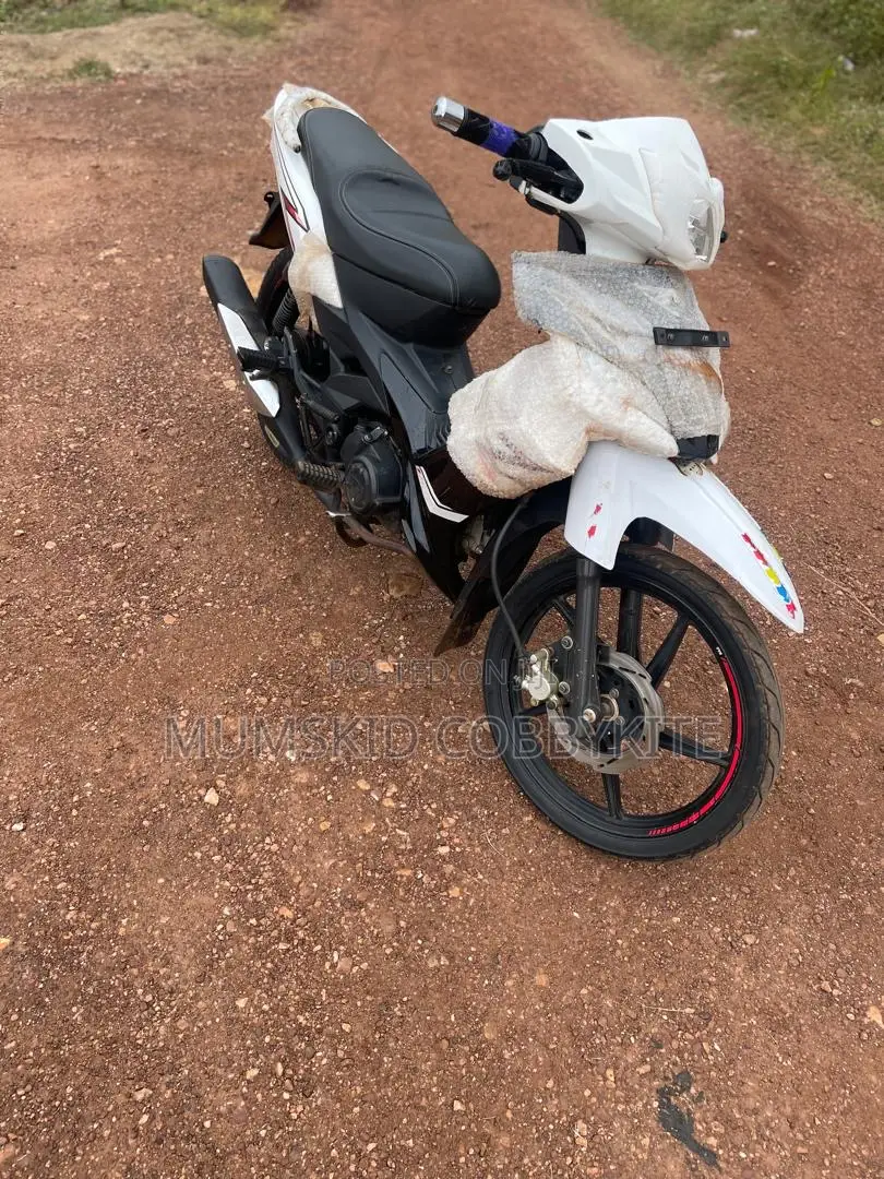 TVS HLX Plus ES 2024 White in Sunyani Municipal - Motorcycles ...