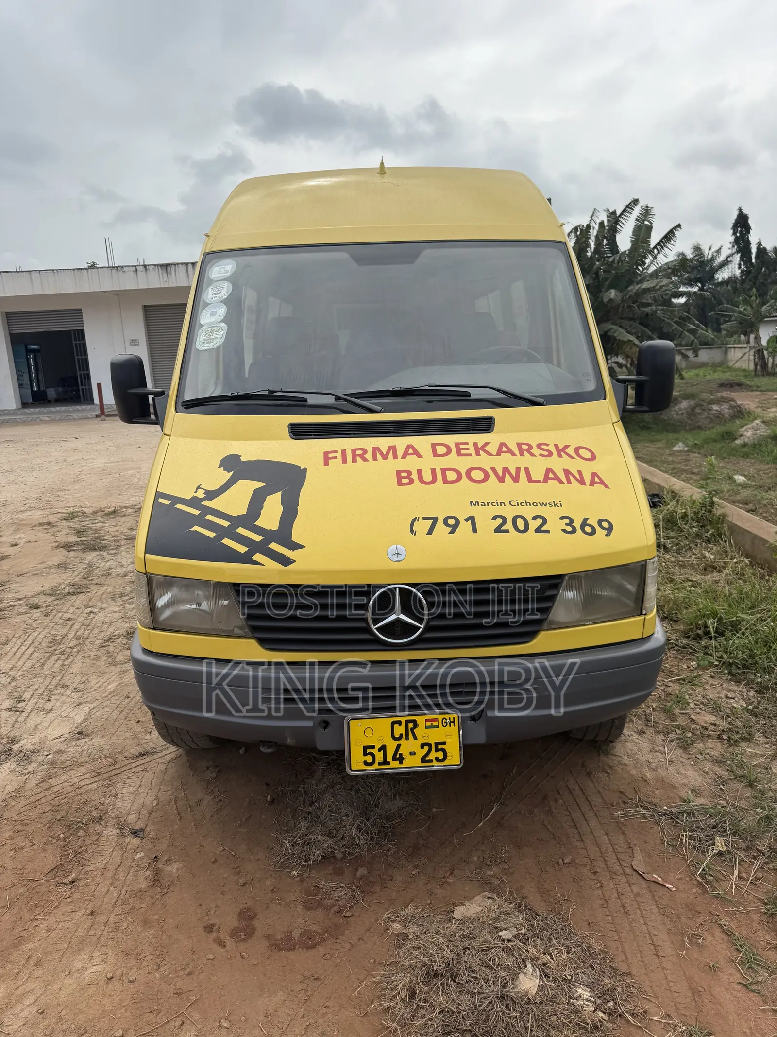 Mercedes-Benz Sprinter 2002 Yellow in Mfantsiman Municipal - Buses ...
