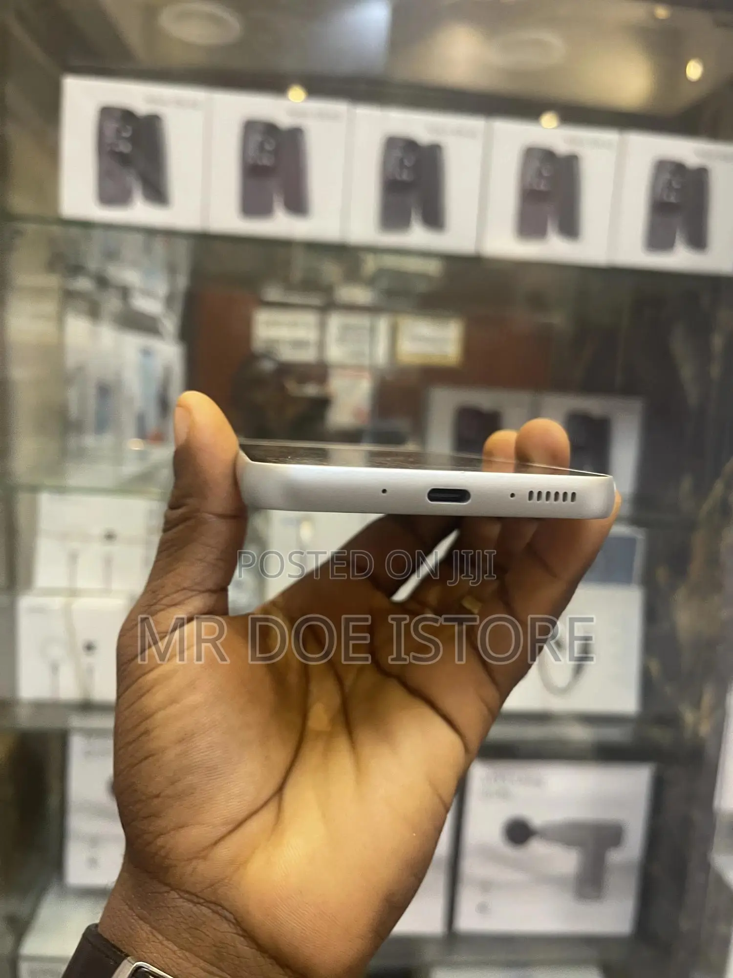 Samsung Galaxy A54 5G 128 GB White in Kumasi Metropolitan - Mobile Phones, Doe Prince | Jiji.com.gh