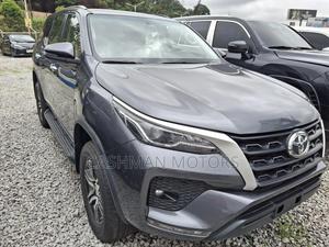Toyota Fortuner 2.4 D AWD 2022 Gray for sale - Price: GH₵ 890,000 on ...
