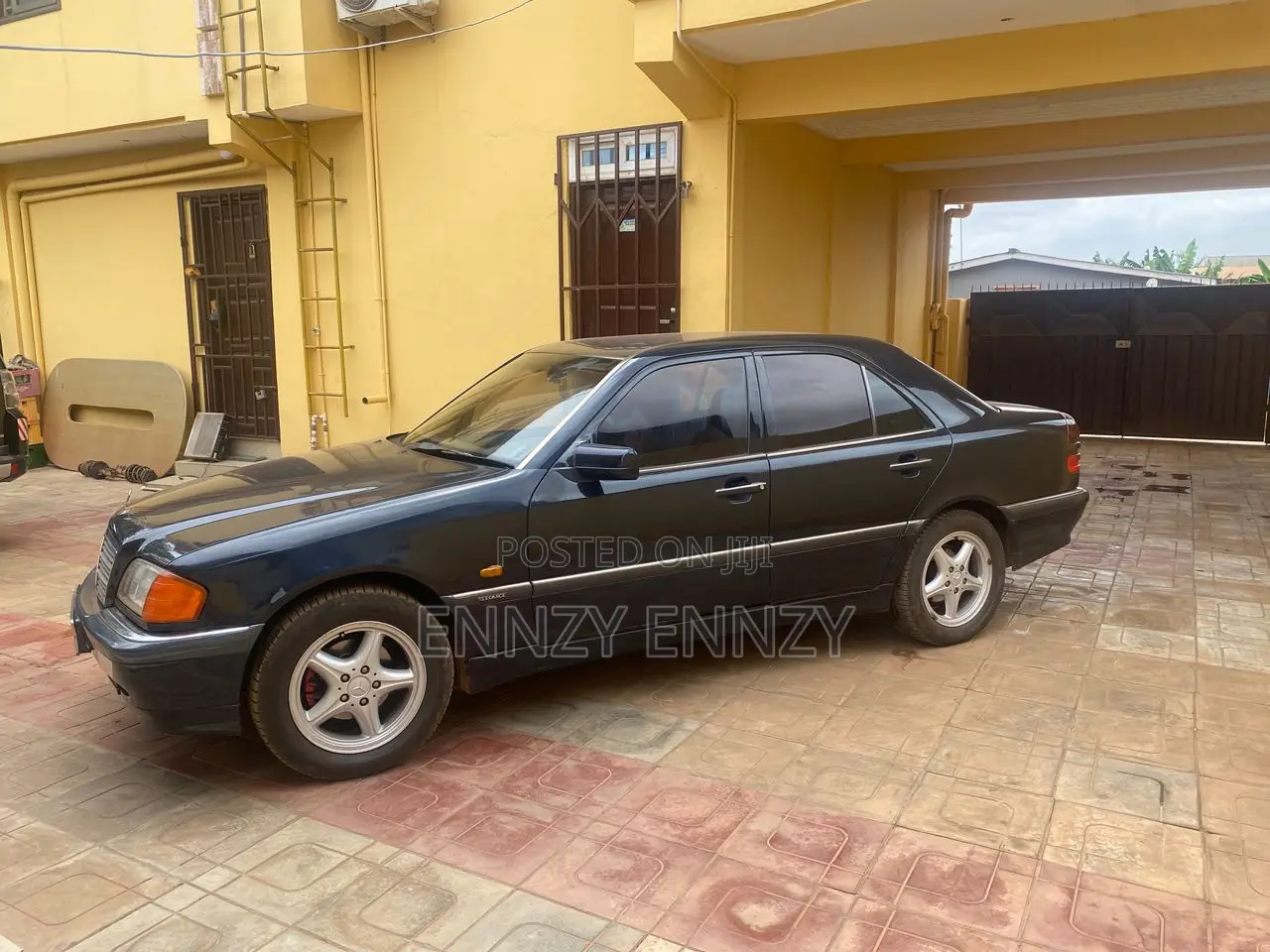 Mercedes-Benz C180 2000 in Adenta - Cars, Ennzy Dennis | Jiji.com.gh