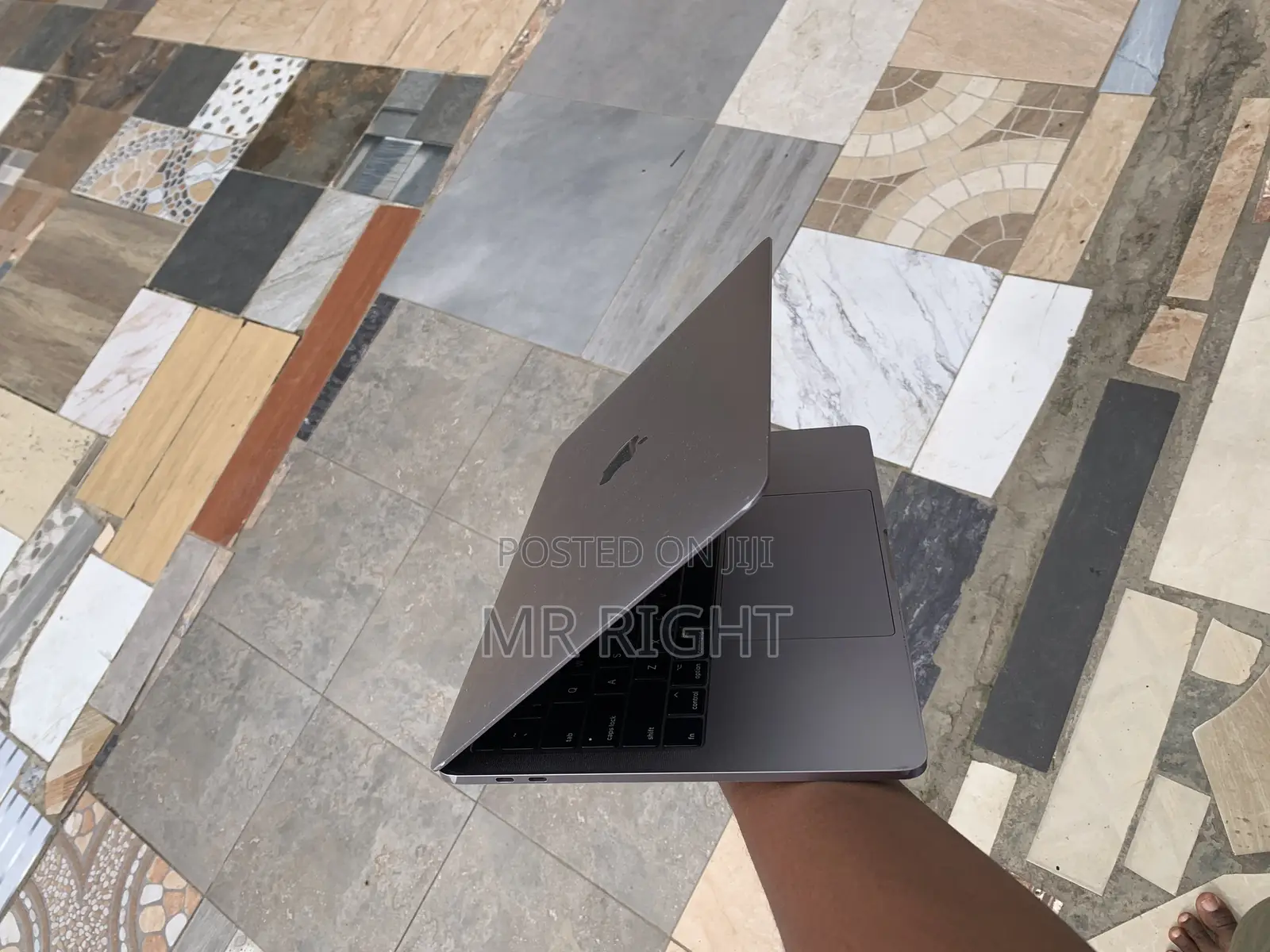 Laptop Apple MacBook Pro 2017 6GB Apple M4 Max SSD 256GB in Accra ...