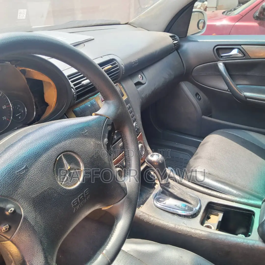 Mercedes-Benz C230 2005 Silver in Kaneshie - Cars, Baffour Gyawu | Jiji ...