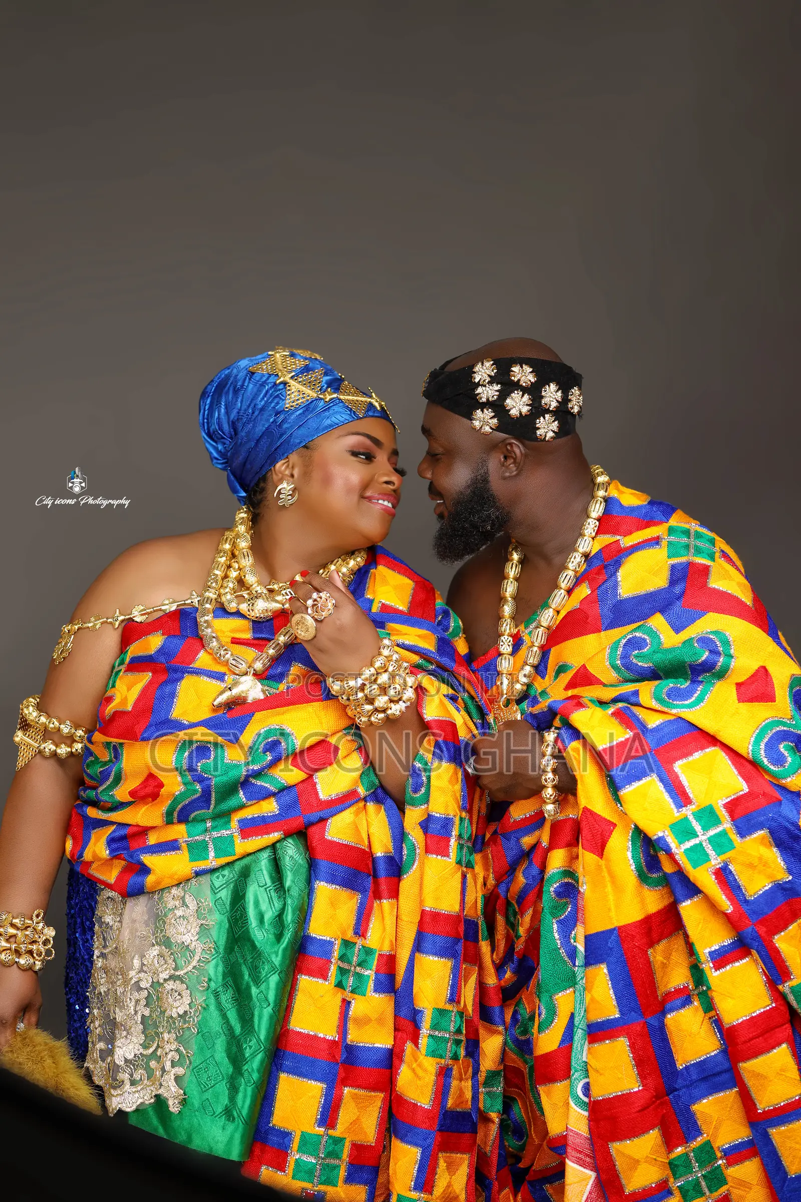 Traditional Kente Shoot in Kumasi in Kumasi Metropolitan - Photography ...