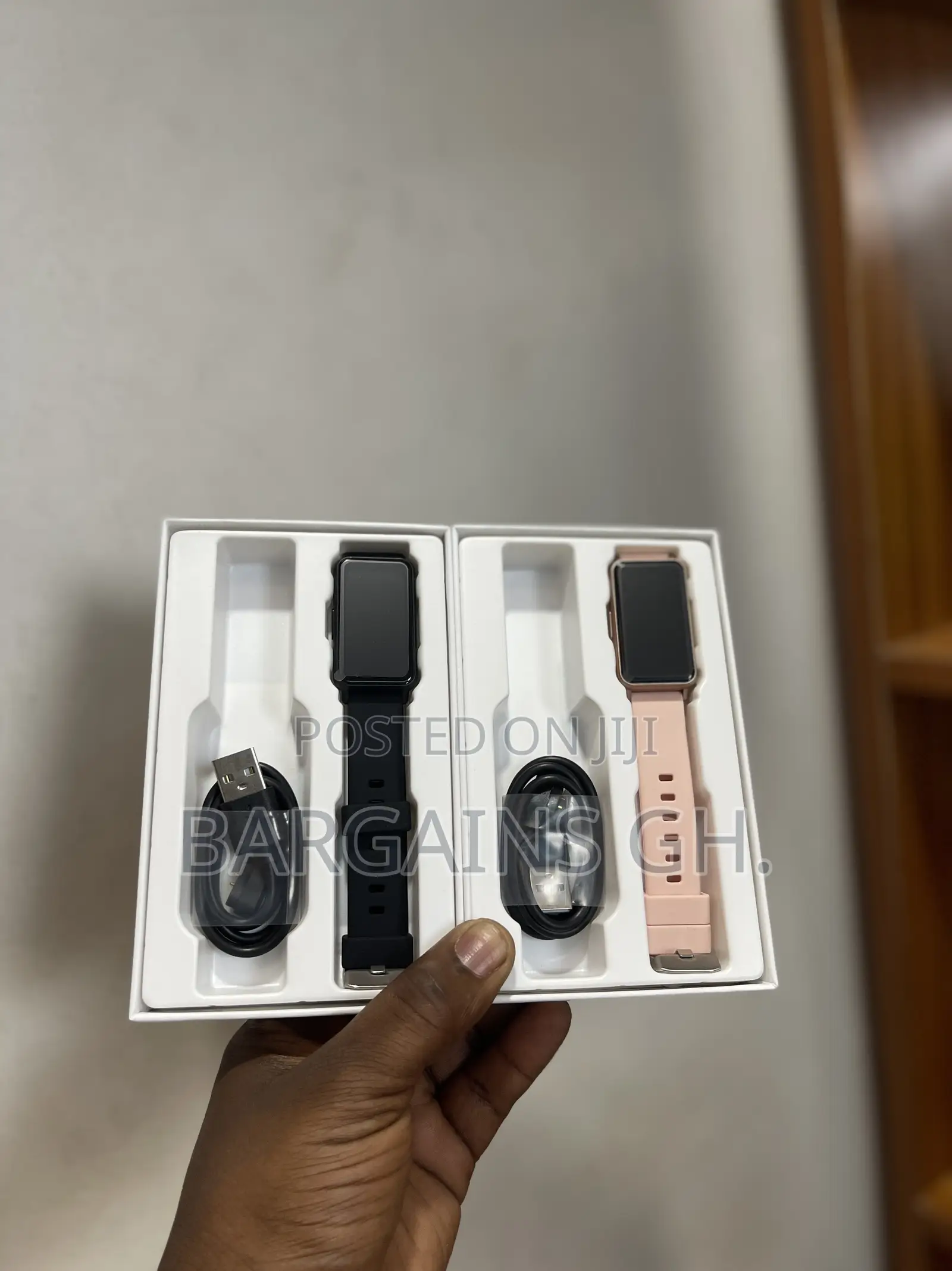 Fitpro M4 Smart Health Bracelet (Fitness Tracker) in Circle - Smart ...