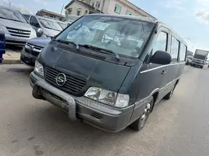 Bus 2006 Green in Akweteyman - Buses & Microbuses, Frank Ohene | Jiji ...