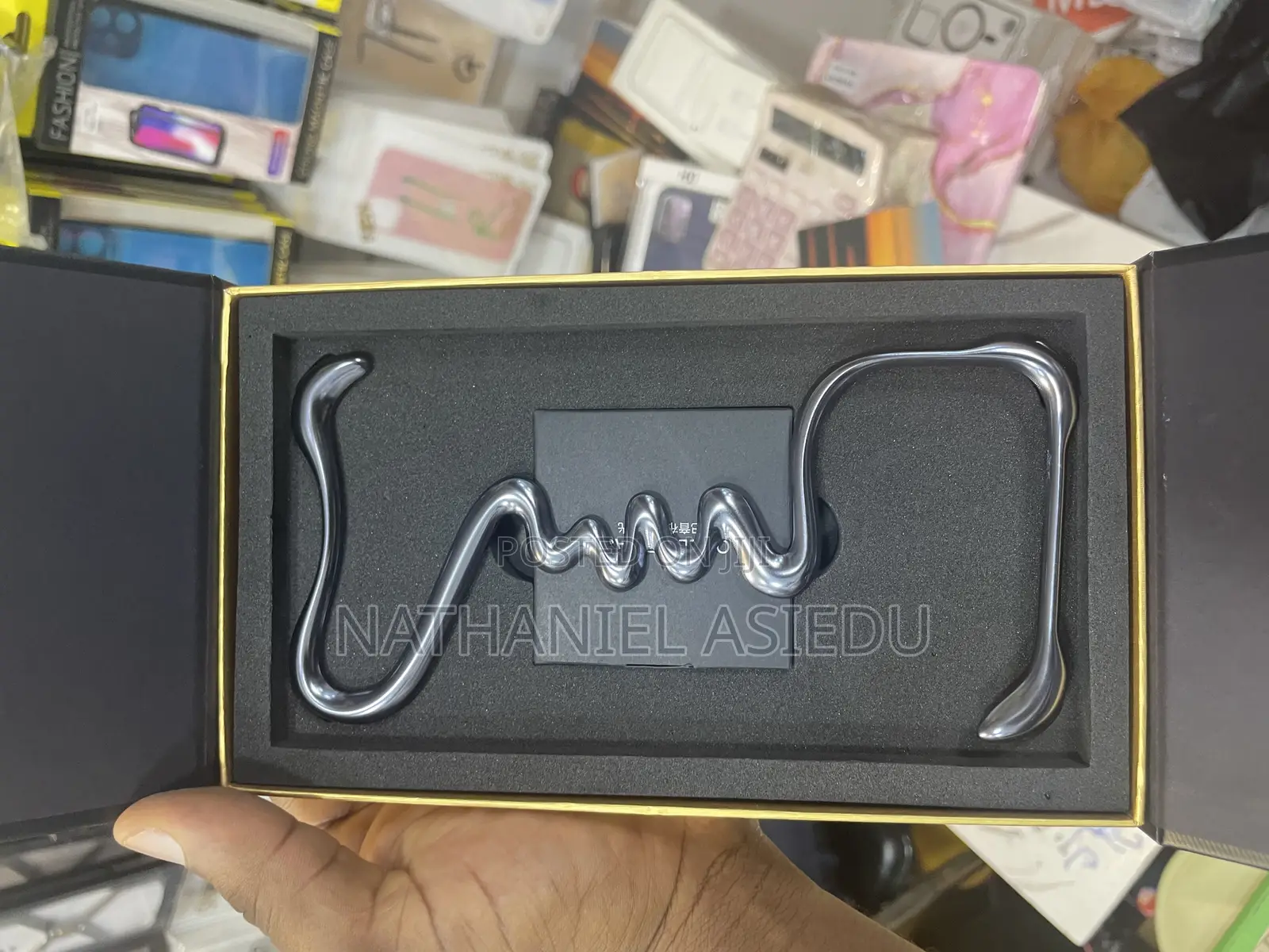 Snake Design Metal Bumper Case for 14 Pro Max in Circle - Accessories ...