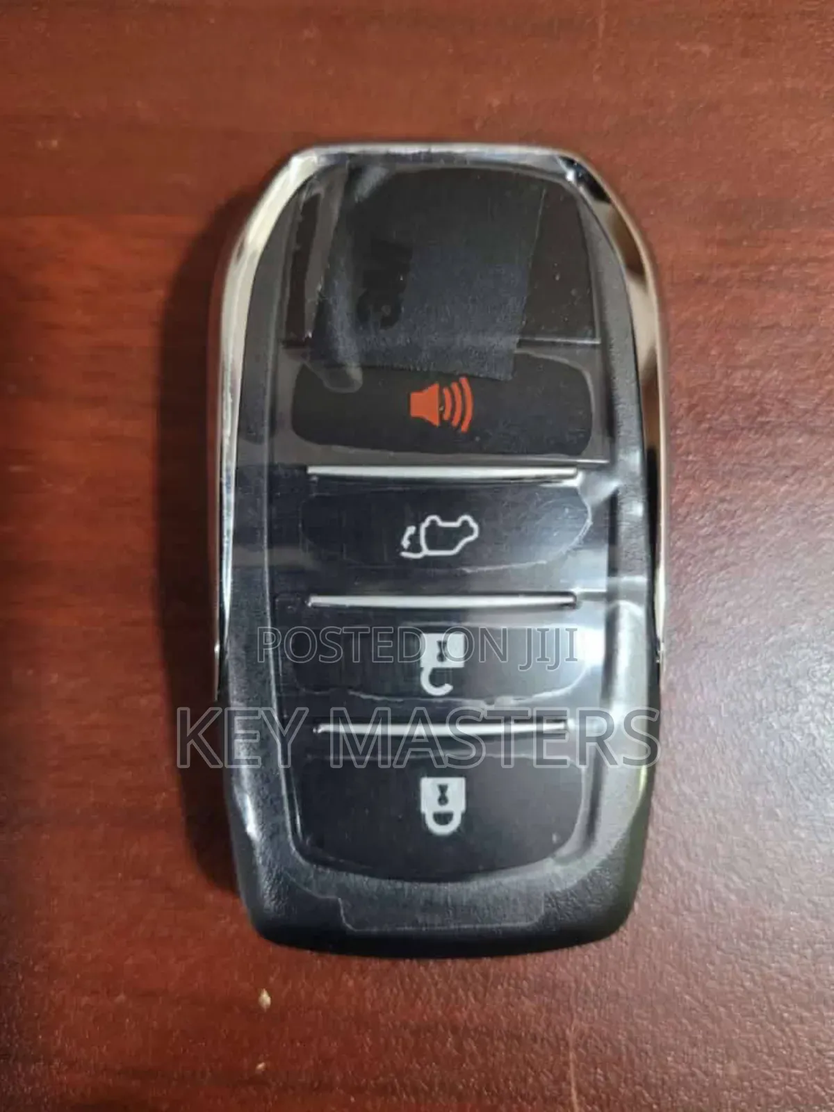 2017+ Toyota Land Cruiser Smart Key in Avenor Area - Vehicle Parts ...