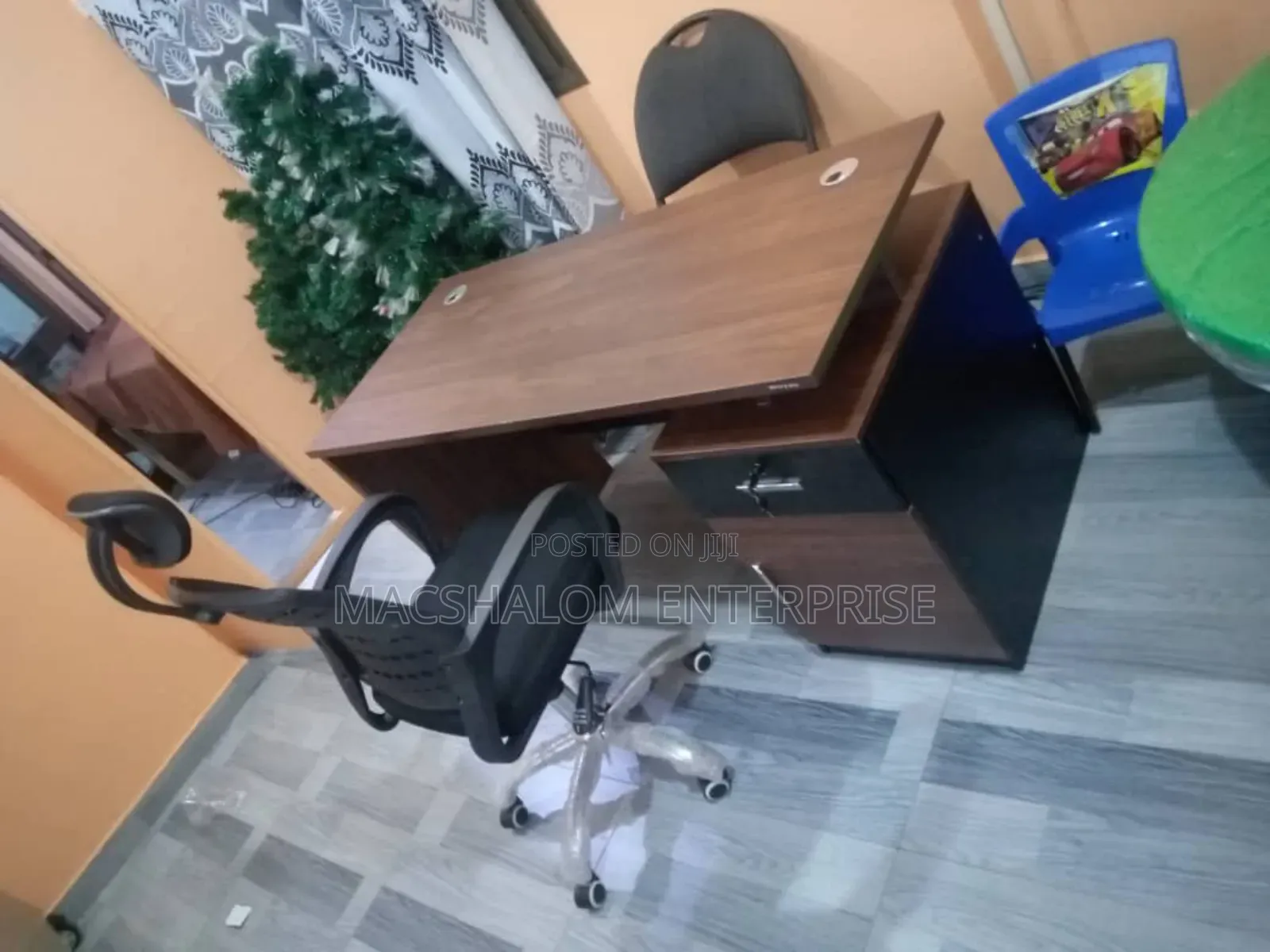 140cm Brown and Dark Grey Office Table Desk in Spintex - Furniture ...