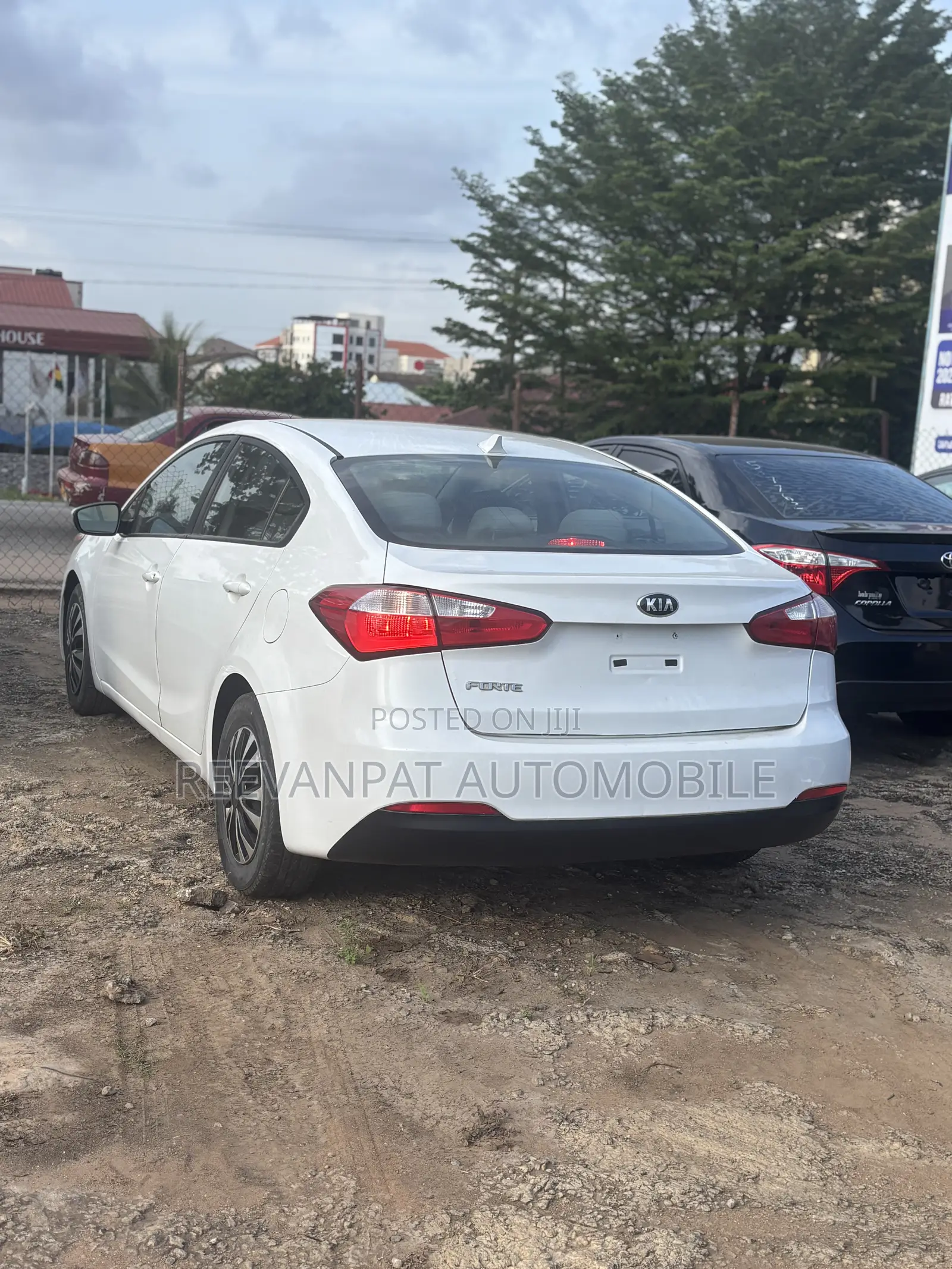 Kia Forte 2014 White in Madina - Cars, Reevanpat Automobile | Jiji.com.gh