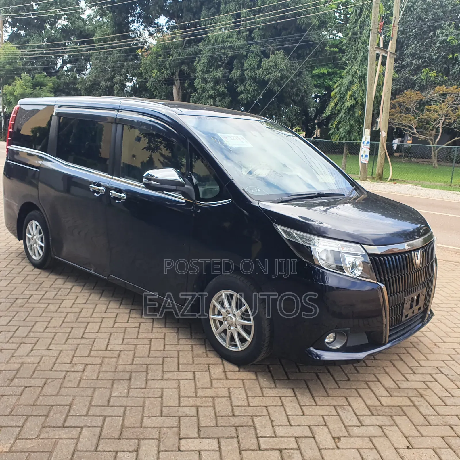 Toyota Esquire 2016 in Kumasi Metropolitan - Cars, Sammy Eazi | Jiji.com.gh